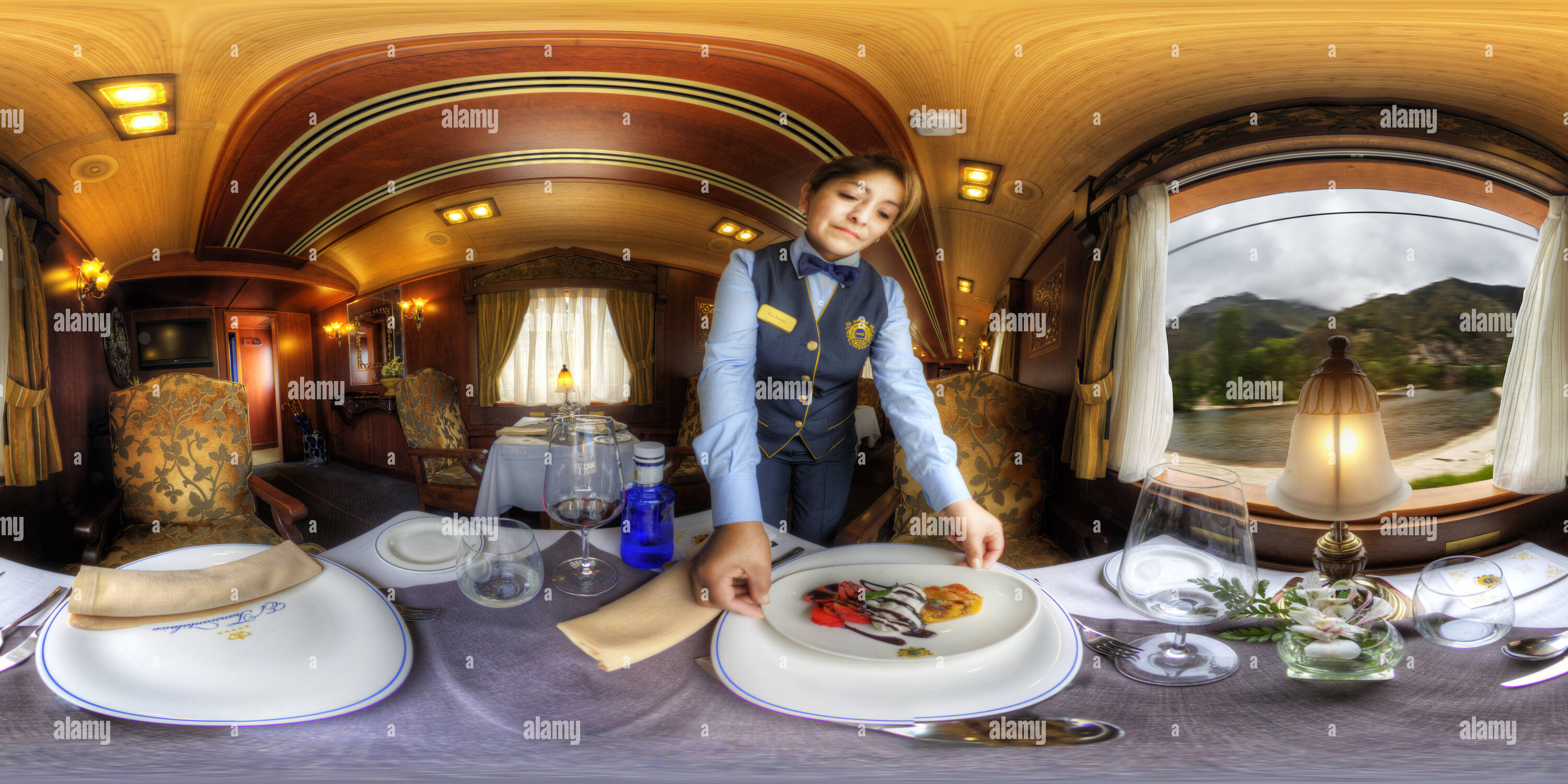 360° view of transcantabrico spanish luxury train - Alamy