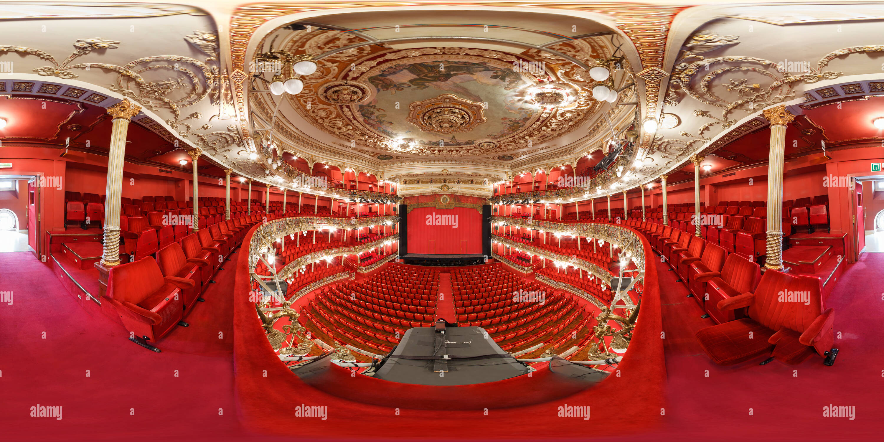 360° view of arriaga theatre in bilbao, spain - Alamy