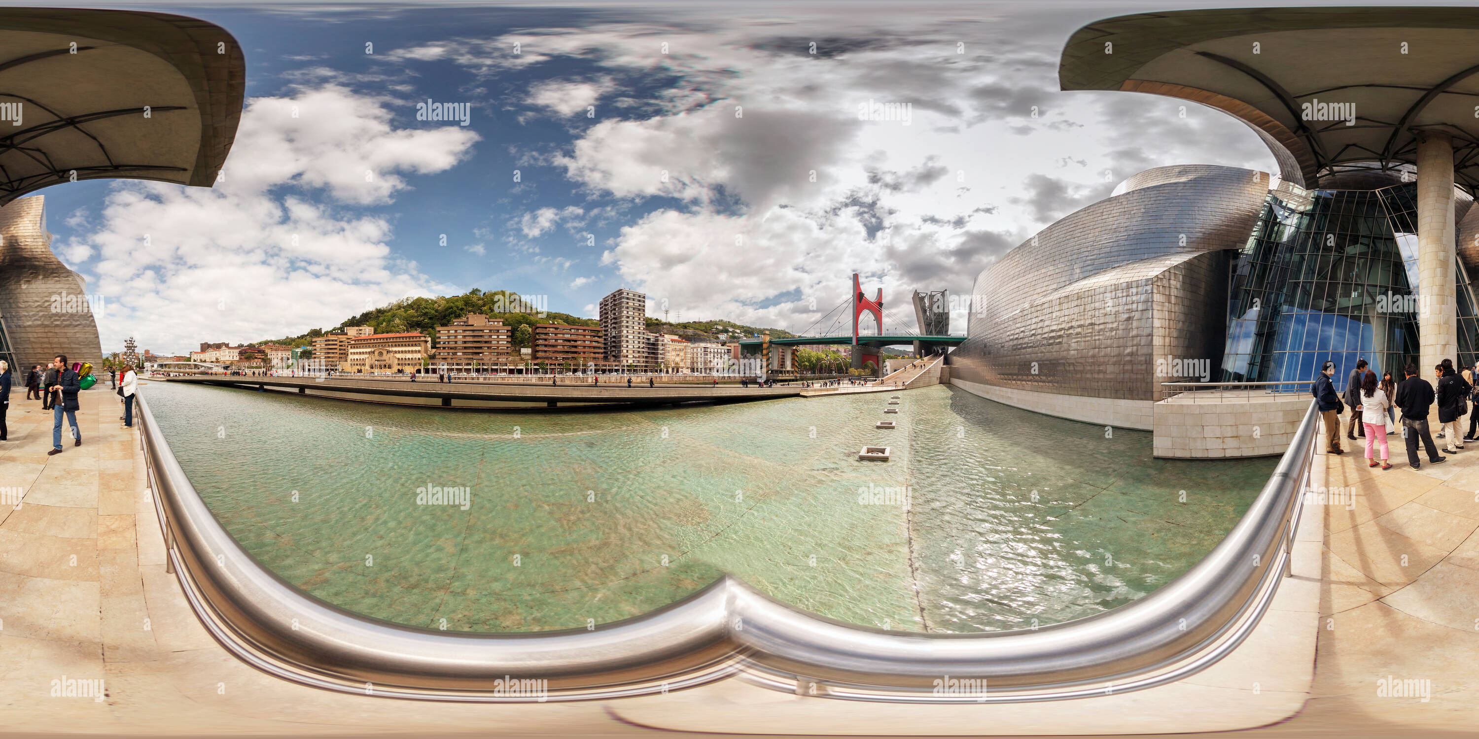 360° view of guggenheim bilbao, spain - Alamy