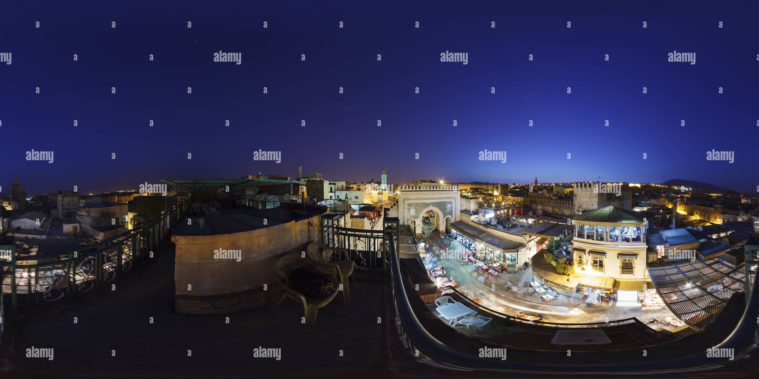360° view of bab boujloud, blue gates. fes - Alamy