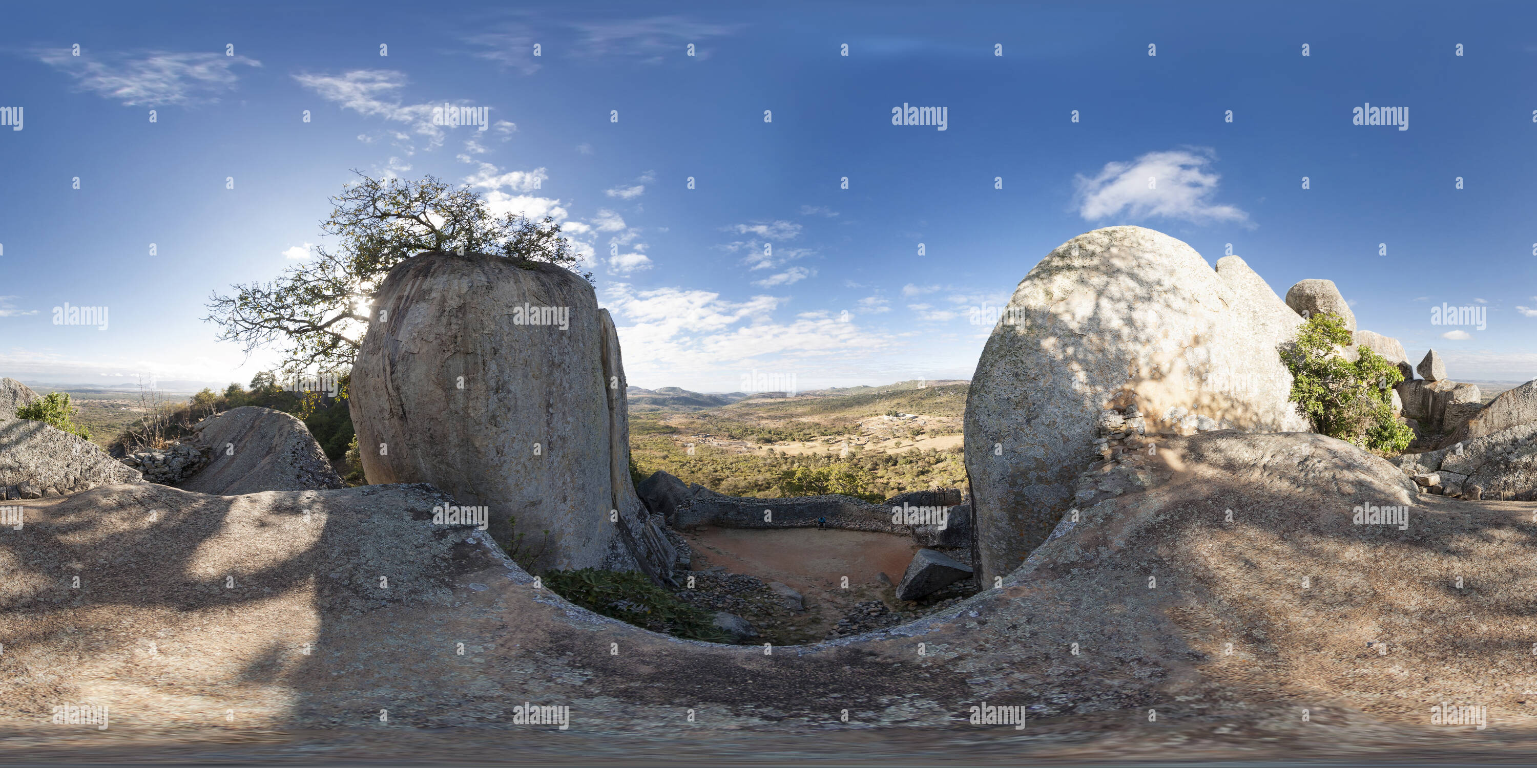 360° view of great zimbabwe hills ruins. zimbabwe - Alamy