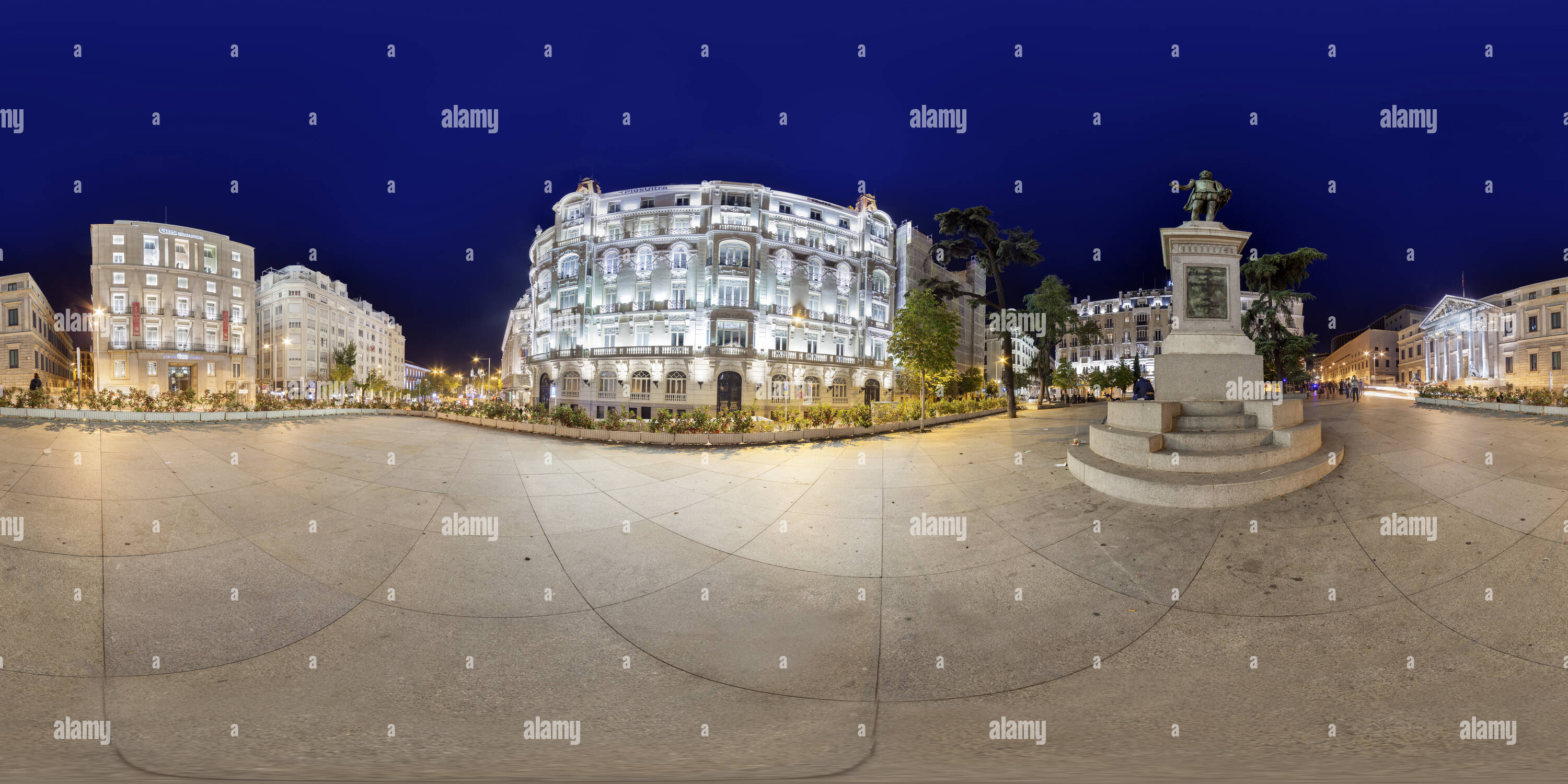 Cervantes statue madrid cortes hi-res stock photography and images - Alamy