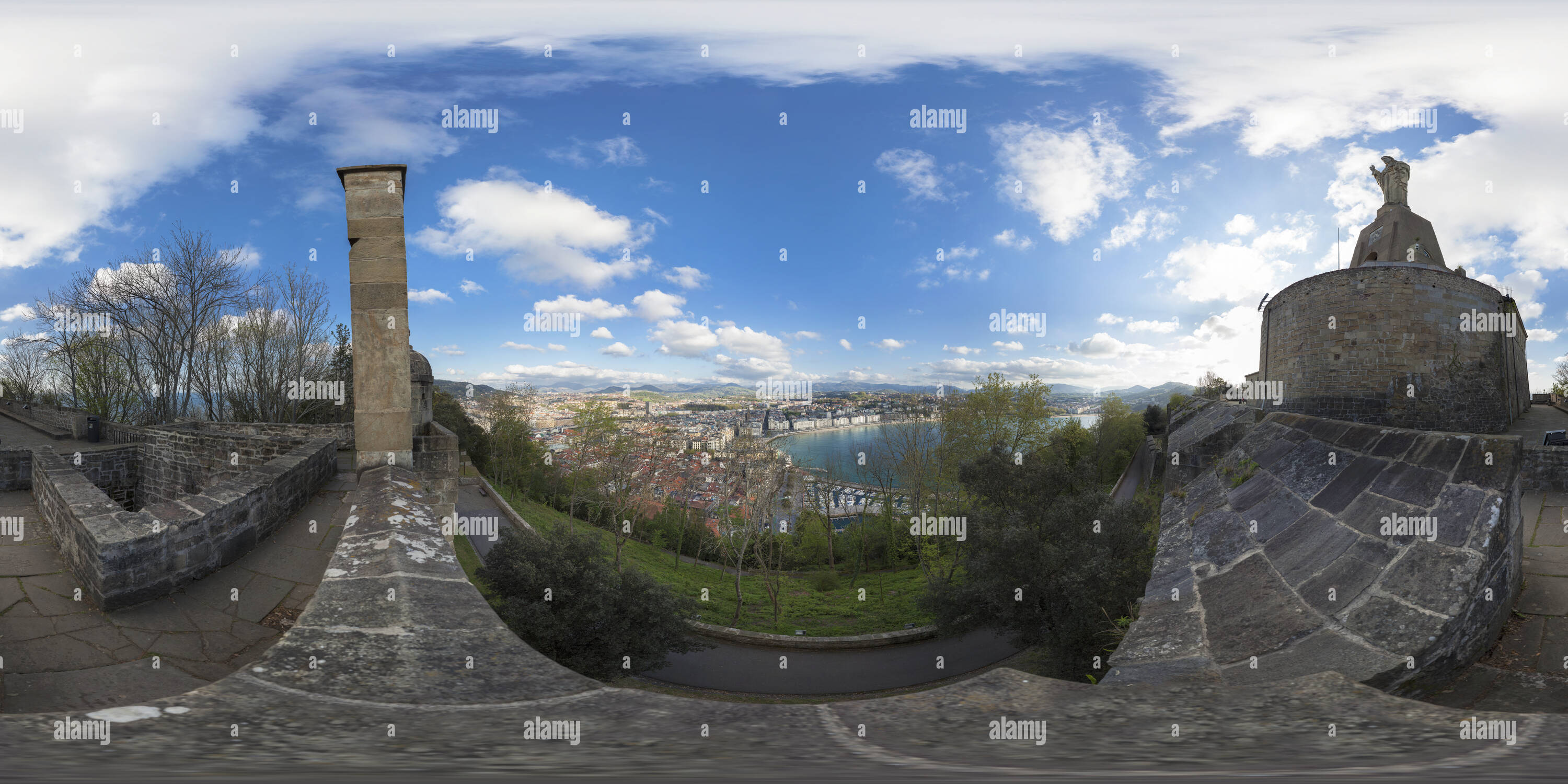 Mota castle san sebastian hi-res stock photography and images - Alamy