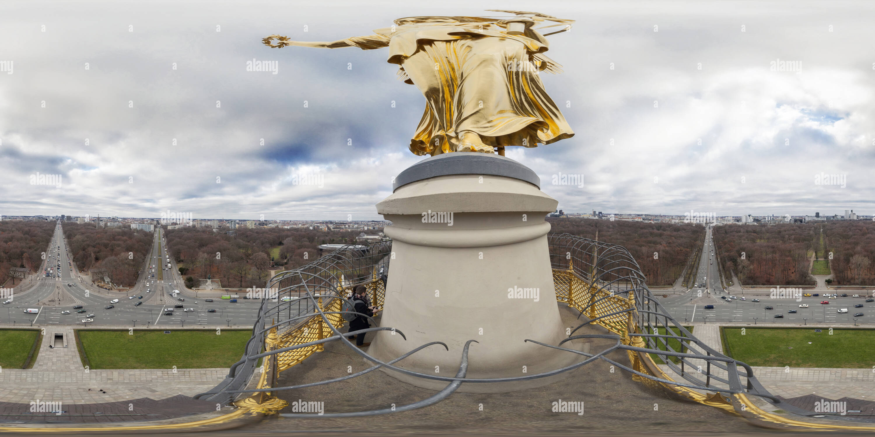 360° view of Victory Column. Berlin - Alamy