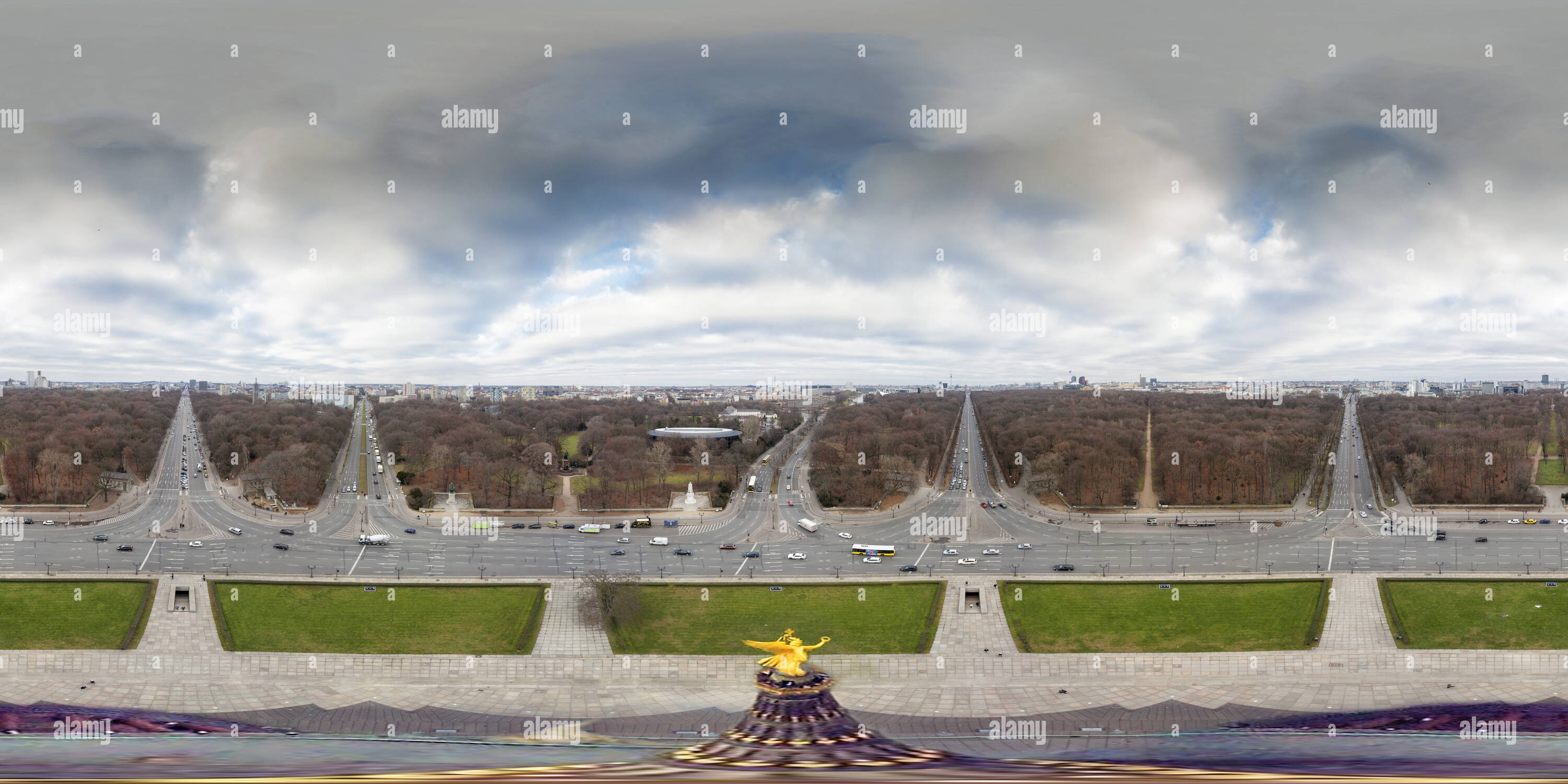 360° view of Berlin from Victory Column. Berlin - Alamy