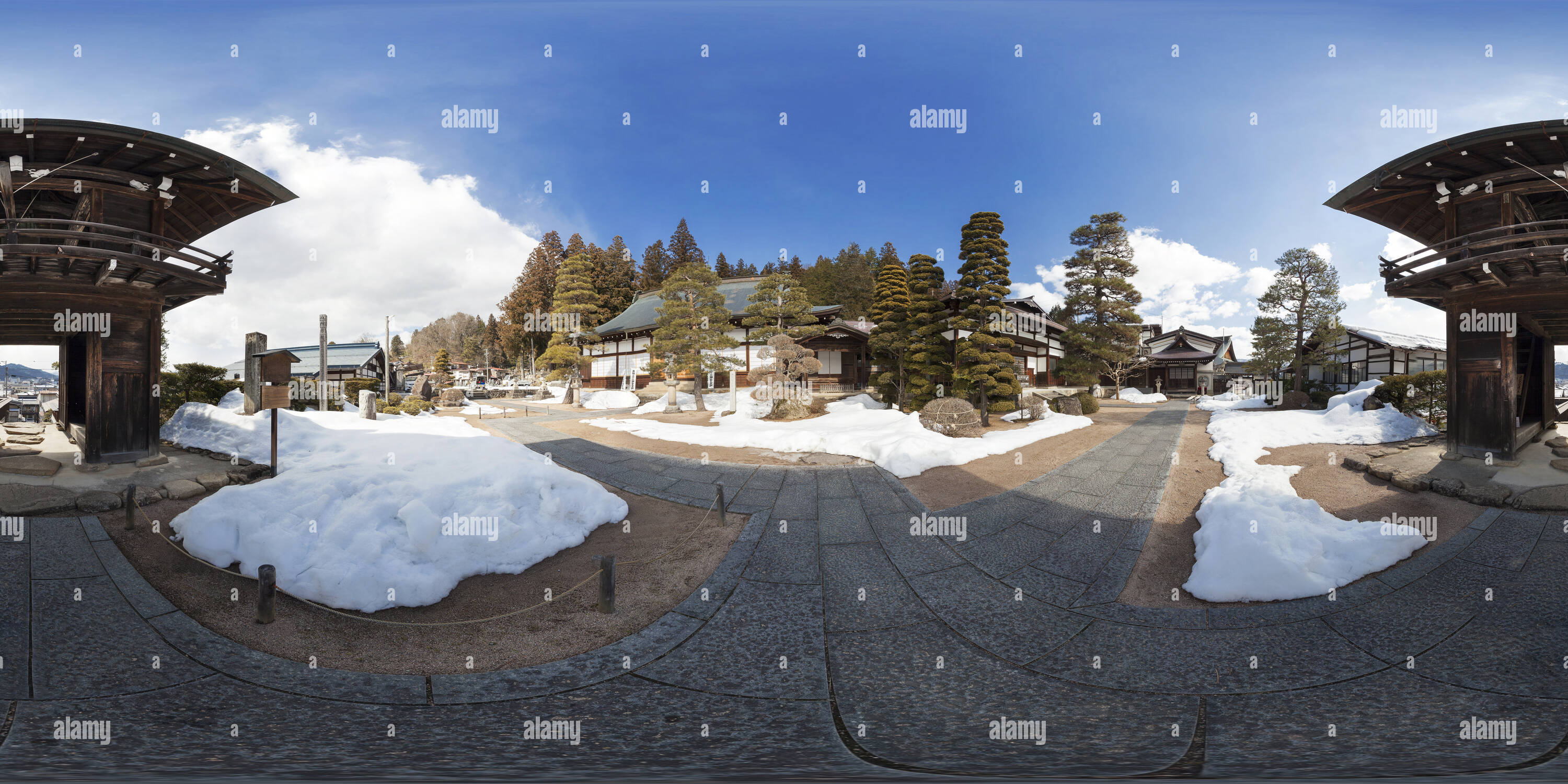 360° view of Unryuji Higashiyama Temple. Takayama. Japan - Alamy