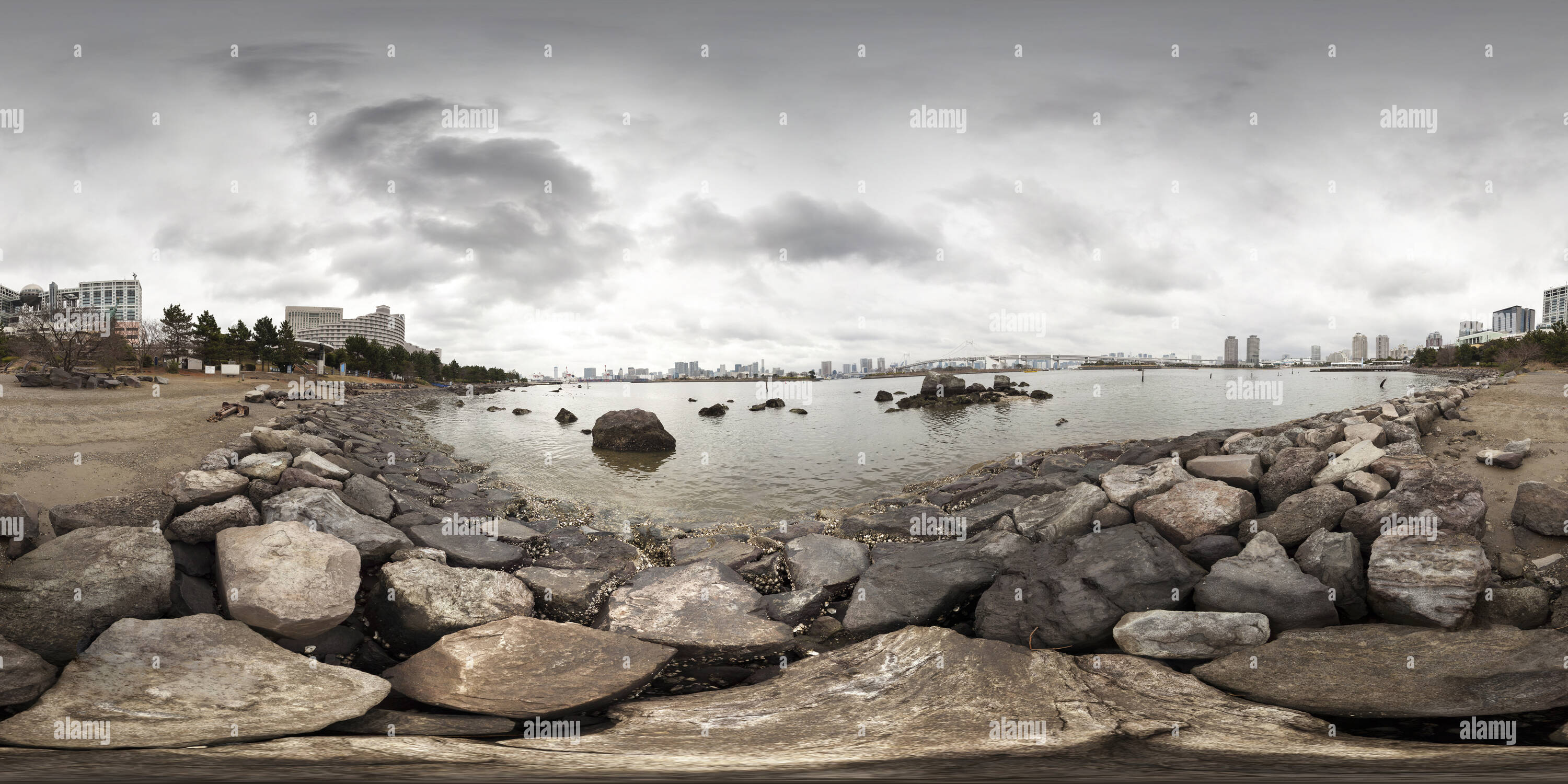 360° view of Bay Skyline from Odaiba. Tokio - Alamy