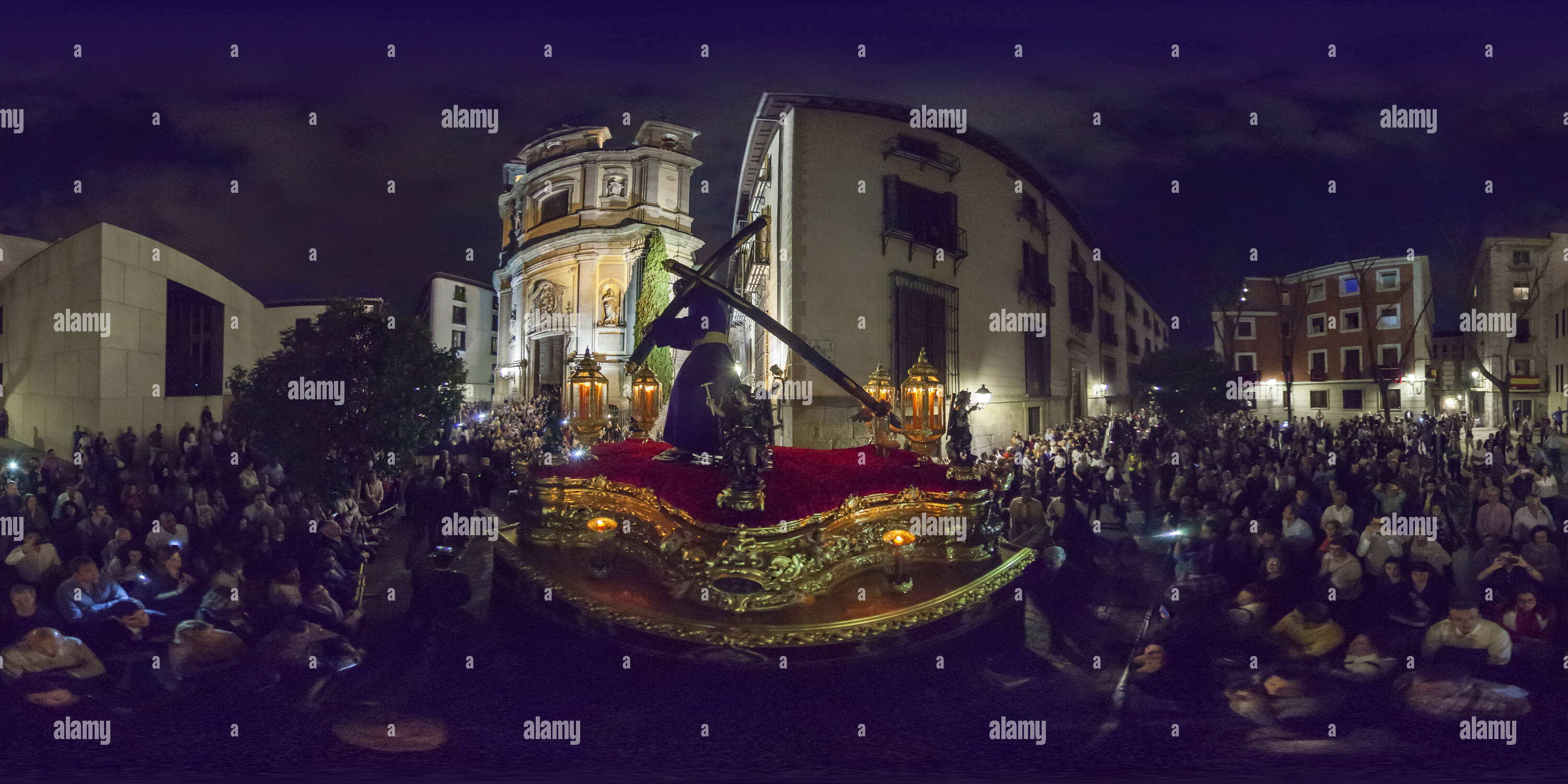 360° view of Holy Processions during Easter week of Christ of Gran ...