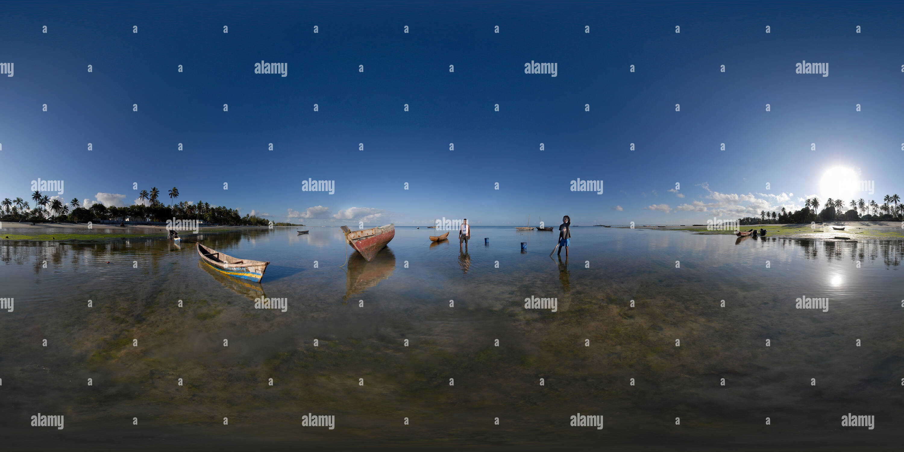 360° view of Fishermen, Kilindoni, Mafia Island, Tanzania - Alamy