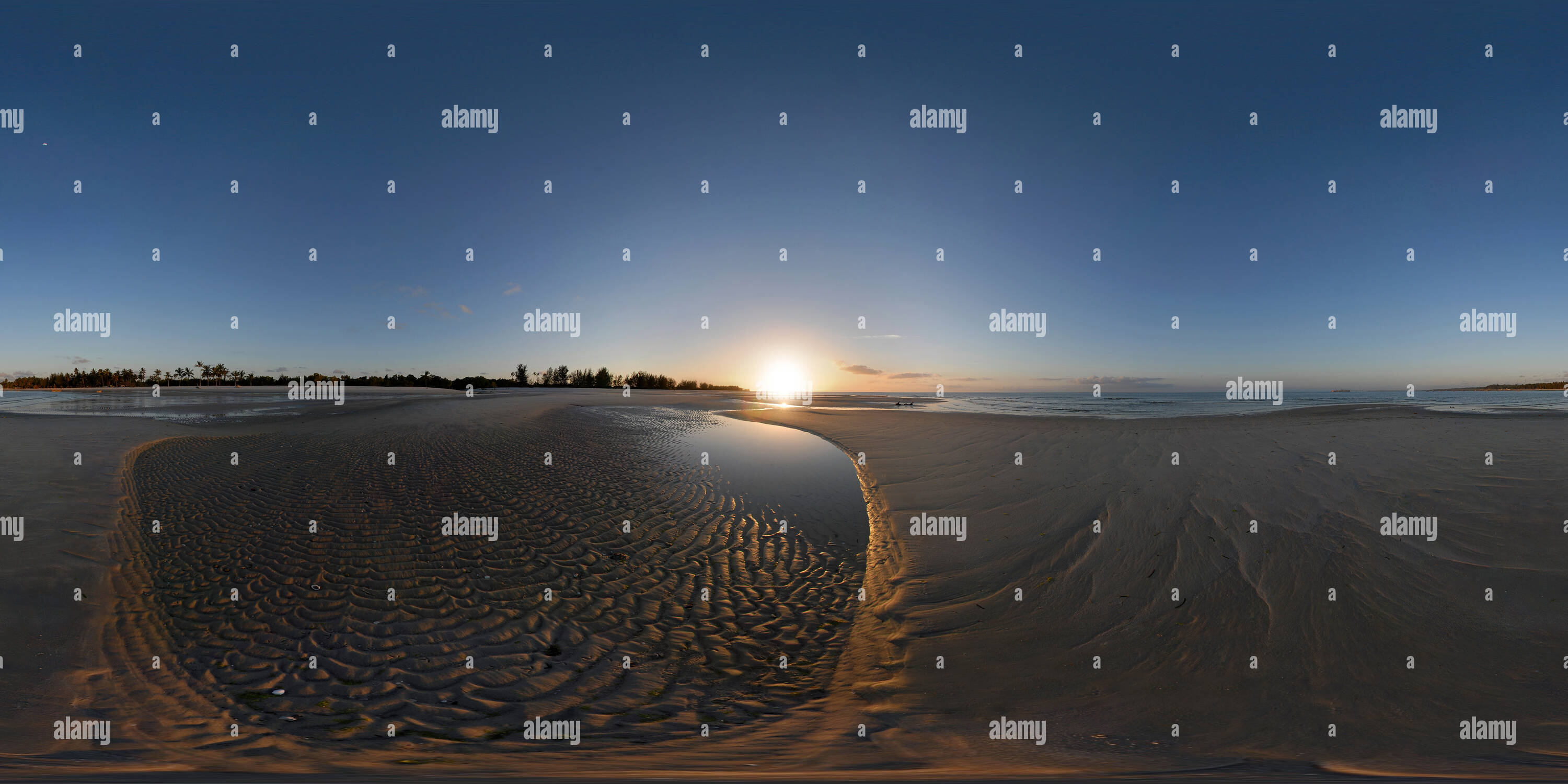 360° view of Sunset, Mafia Island, Tanzania - Alamy