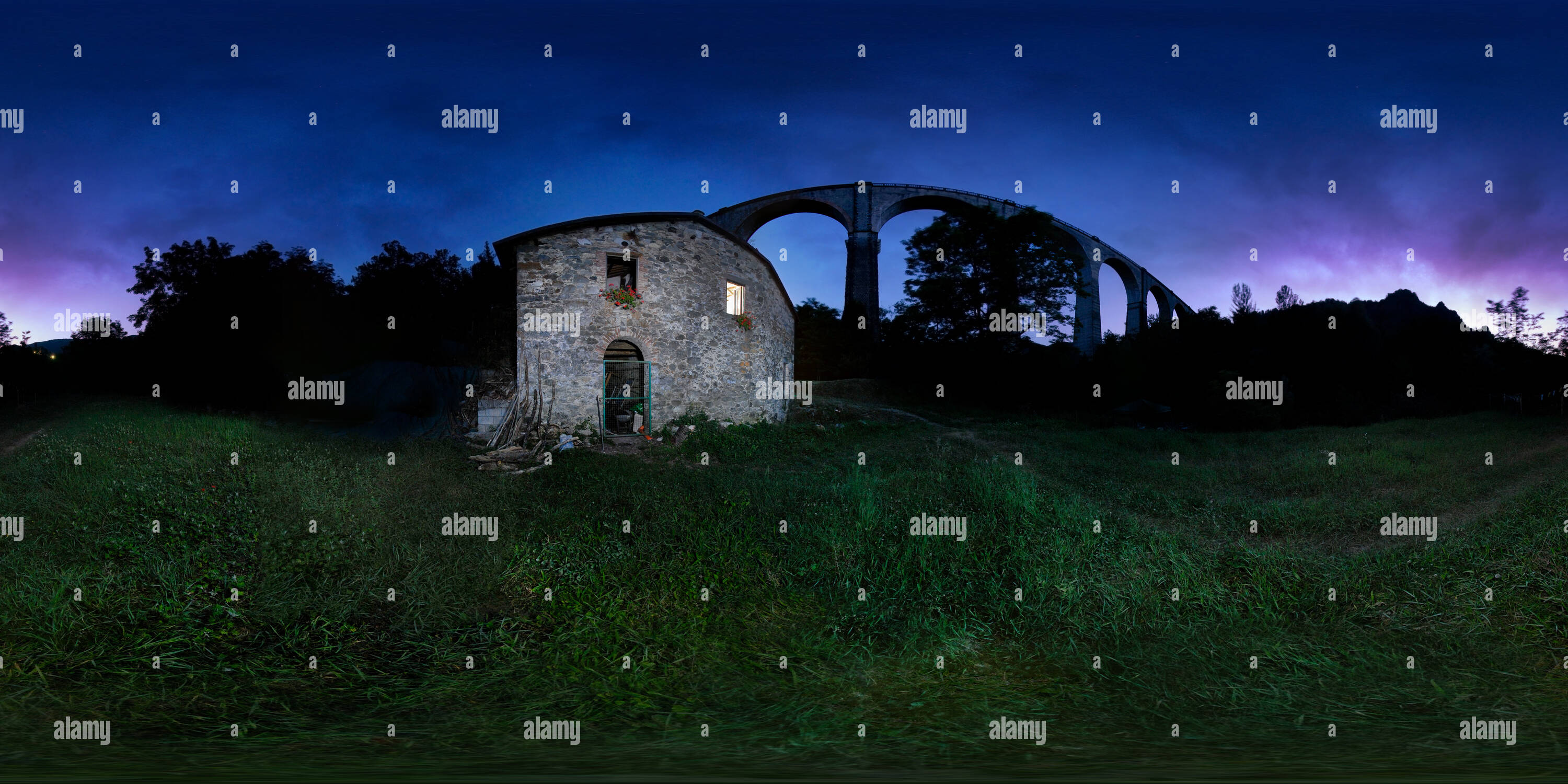 360° view of Old Mill, Fiume Serchio, Villetta - Alamy