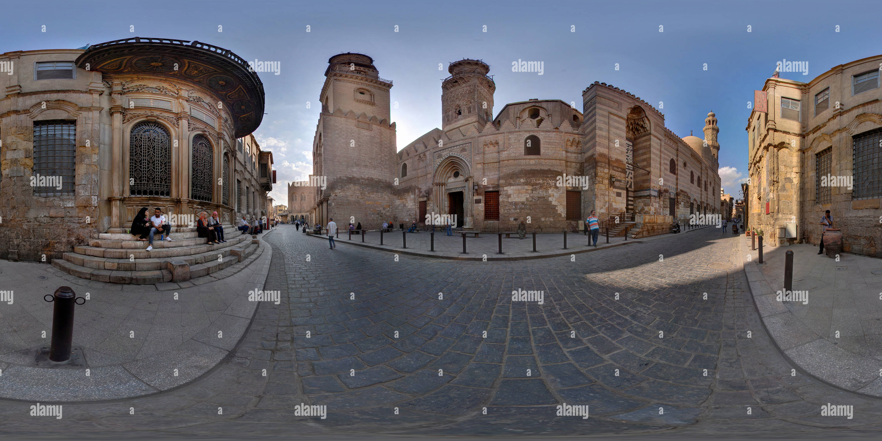 Al moez ldin allah al fatmi street, hi-res stock photography and images ...