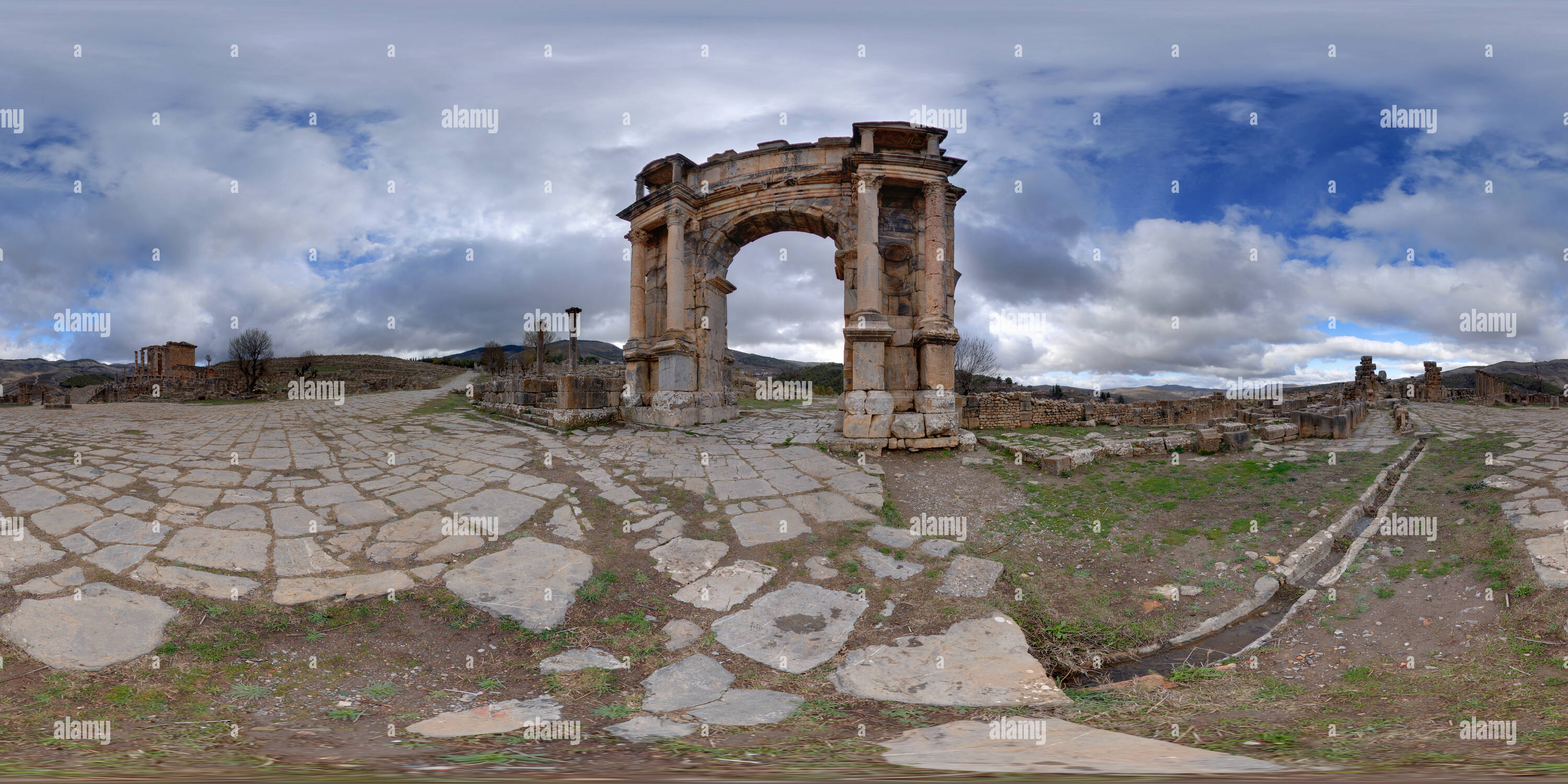 360° view of Arch of Caracalla, Djémila, Algeria - Alamy