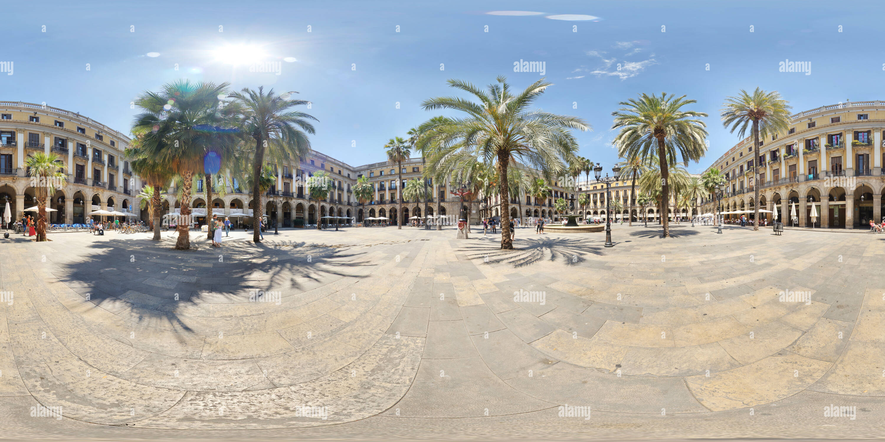 360° view of Barcelona - Plaza Reial - Alamy