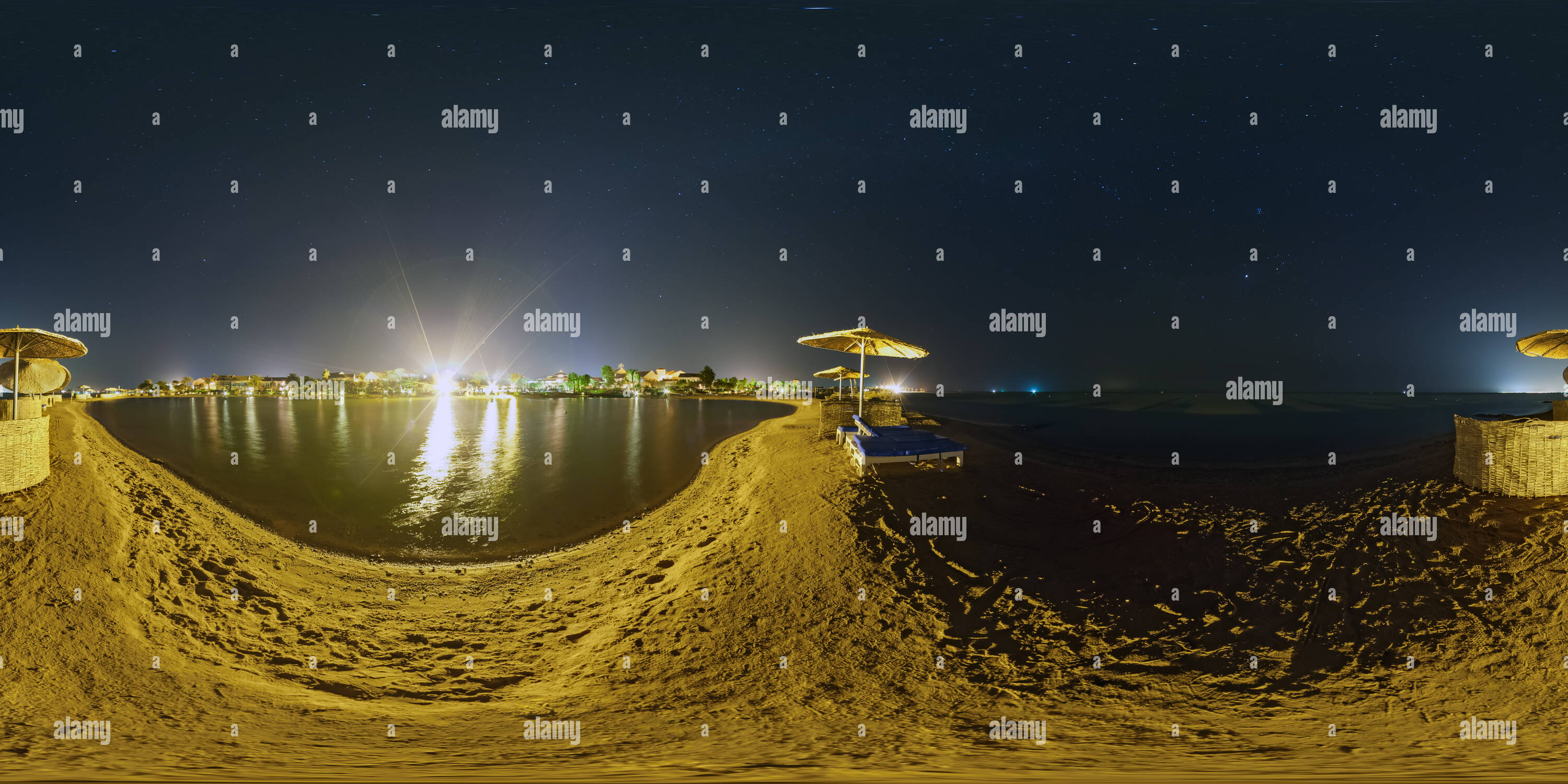 360° view of Night on the beach - Alamy