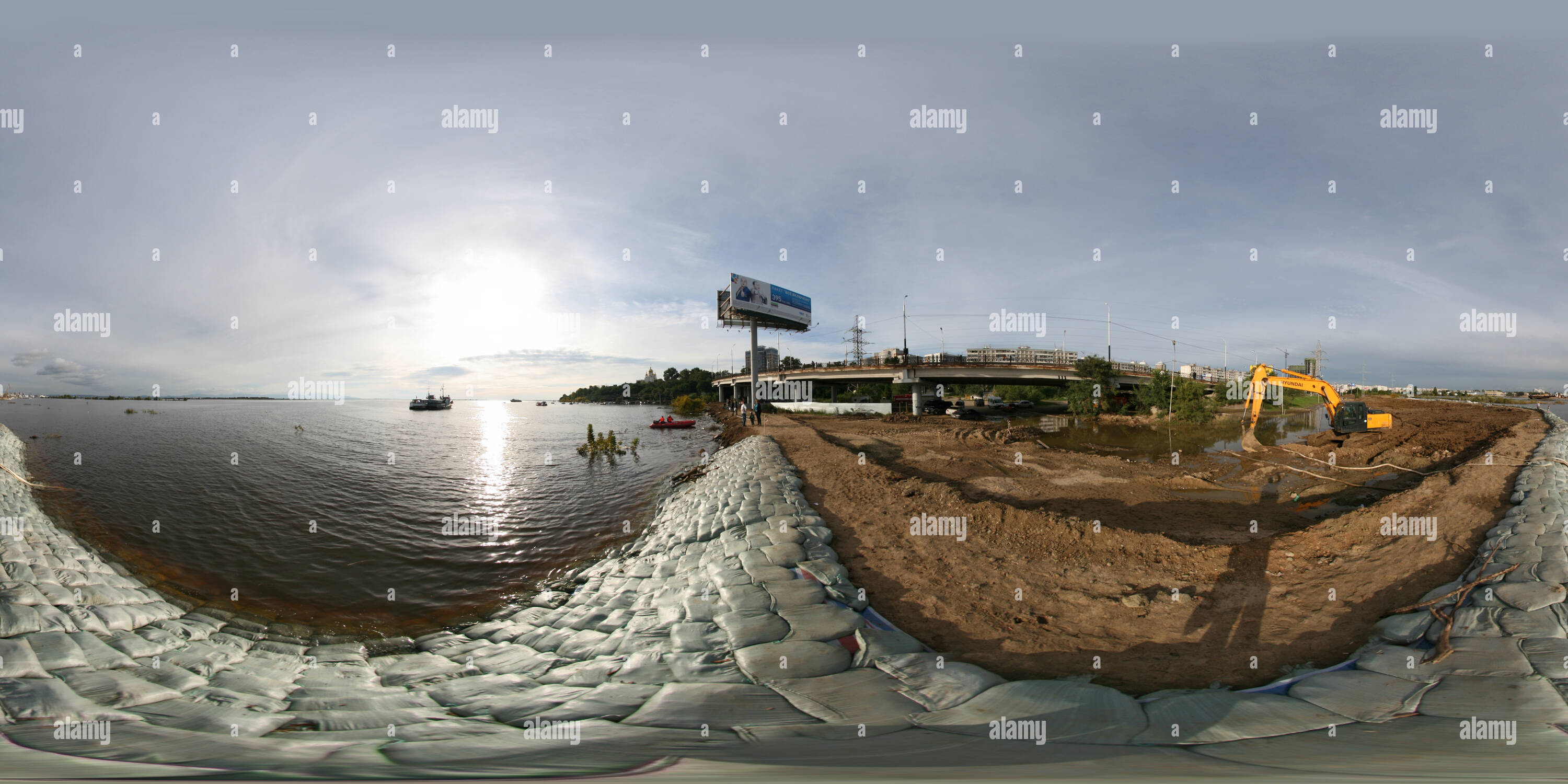 360° view of Temporary dam in Khabarovsk - Alamy