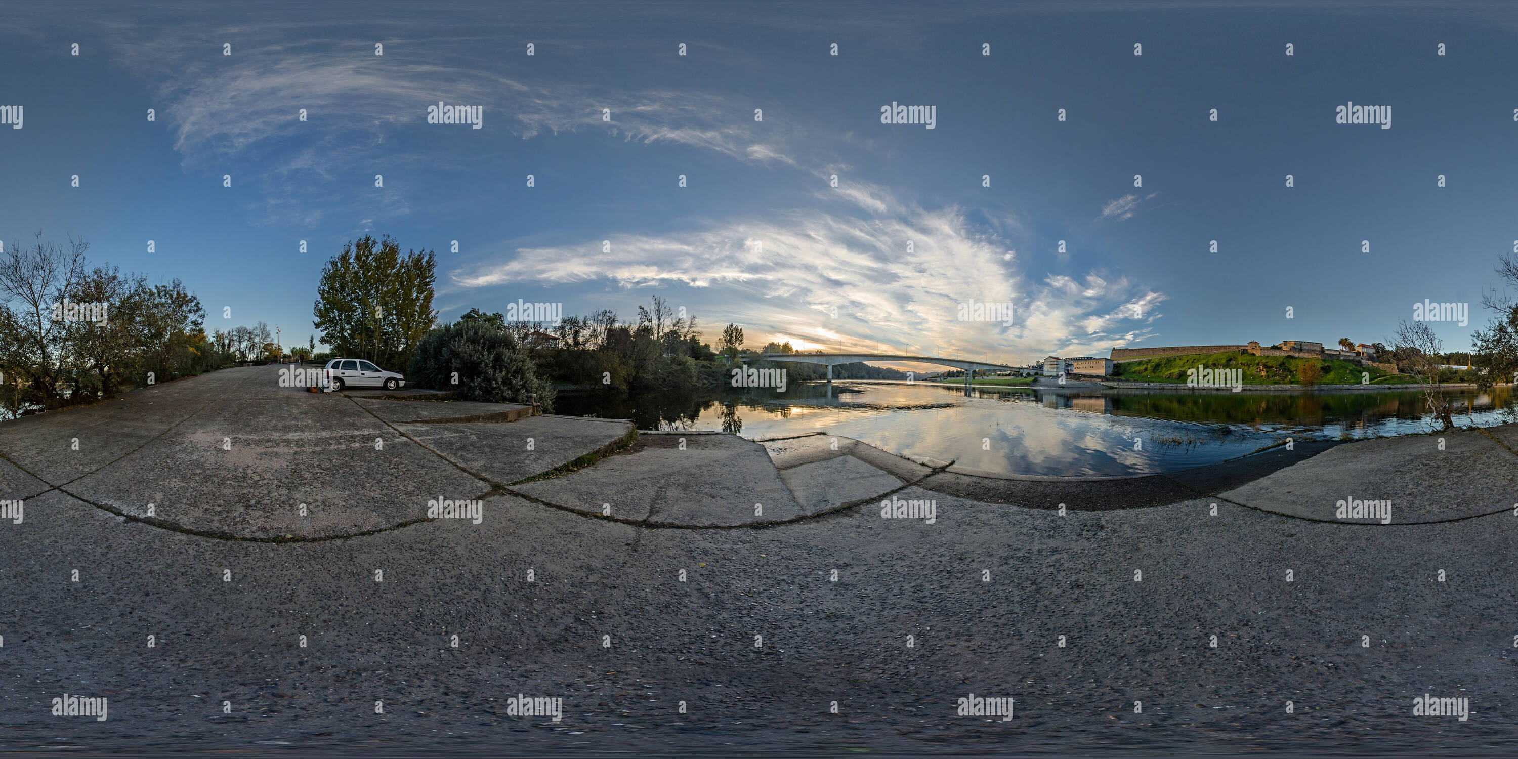 360° view of Monção, rio Minho - Former passage by ferry to Spain - Alamy