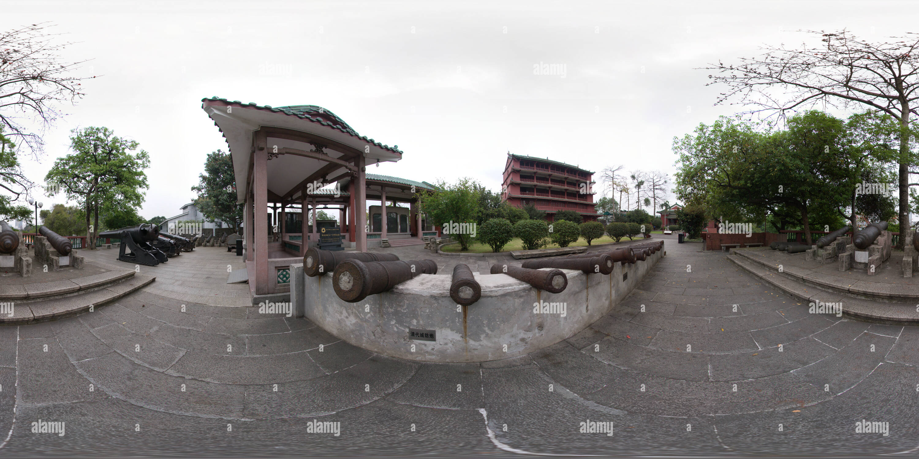 360° view of Zhenhai Tower 2, Yuexiu Park, Guangzhou - Alamy
