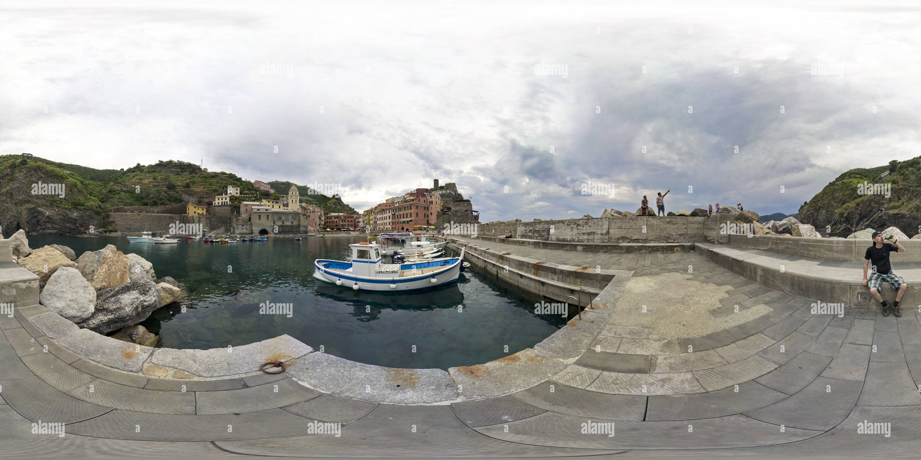 360° view of Vernazza Harbor - Cinque Terre, Italy - Alamy
