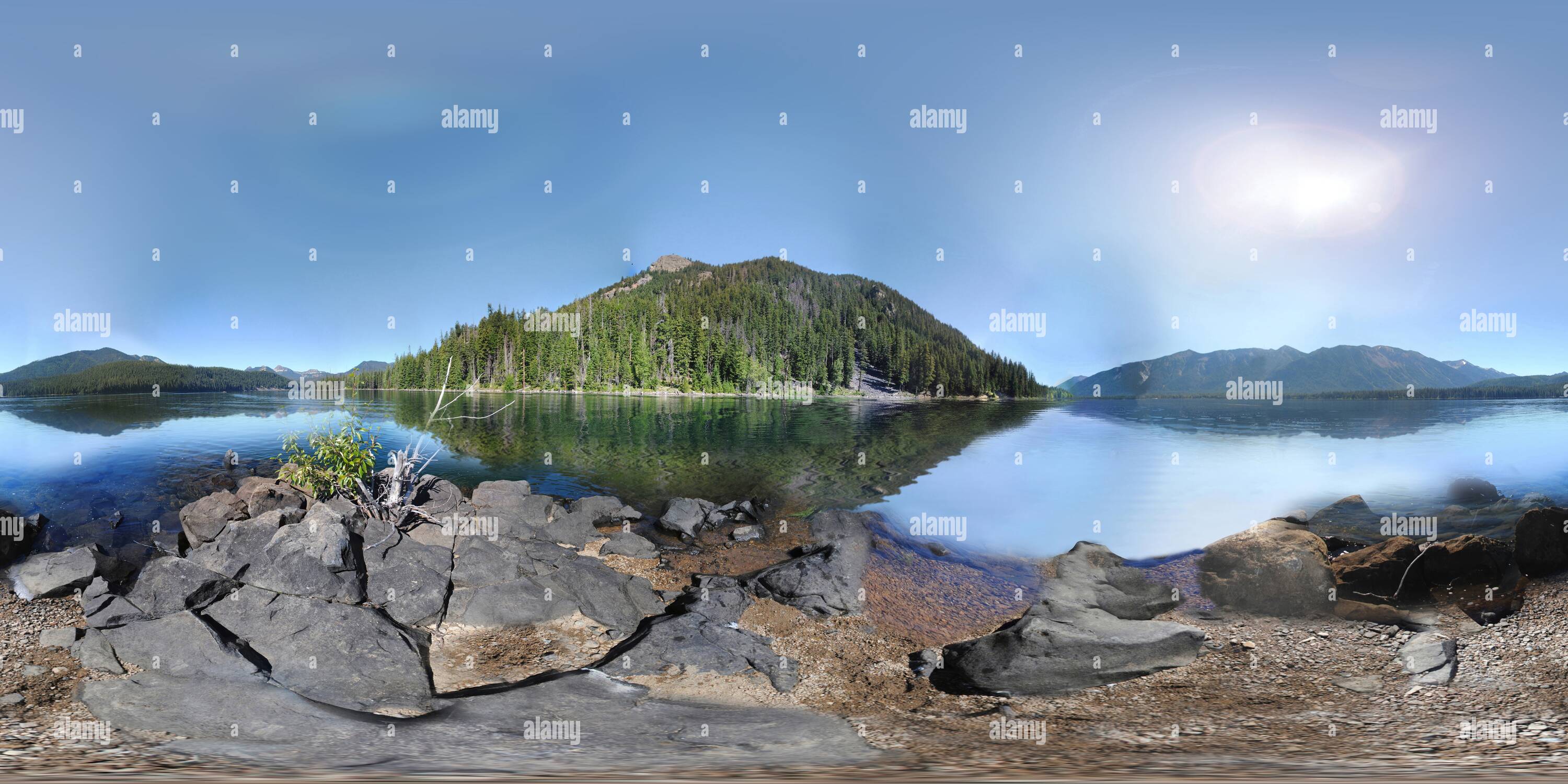 360° view of Bumping Lake Panorama Tiny Island - Alamy