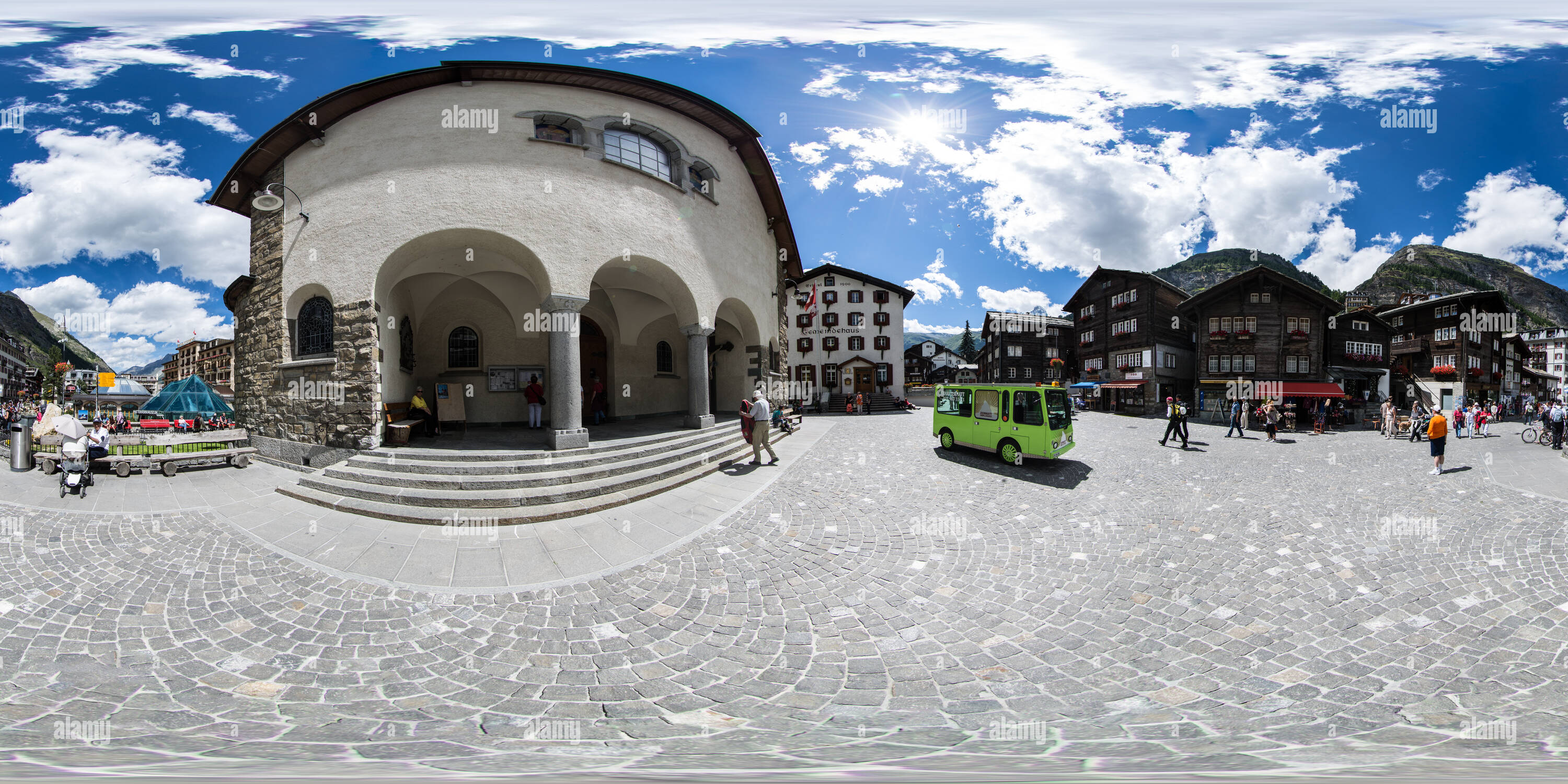 360° view of Zermatt town center - Alamy