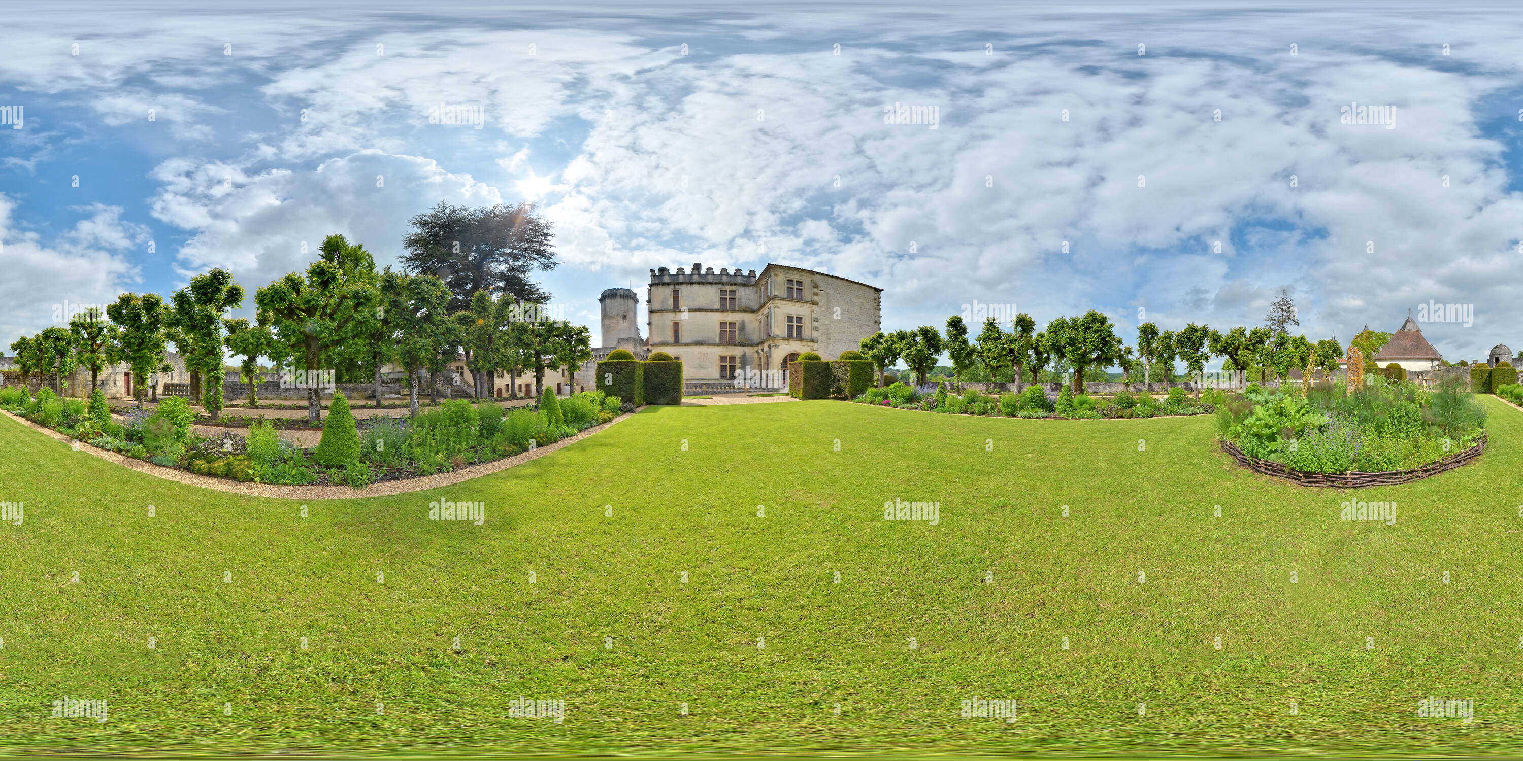 Chateau de bourdeilles hi-res stock photography and images - Alamy