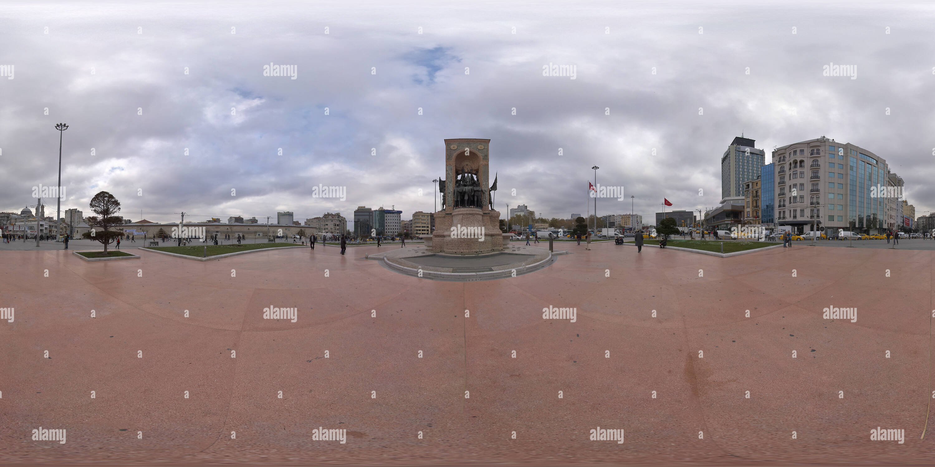 360° view of Istanbul: Taksim Square - Alamy