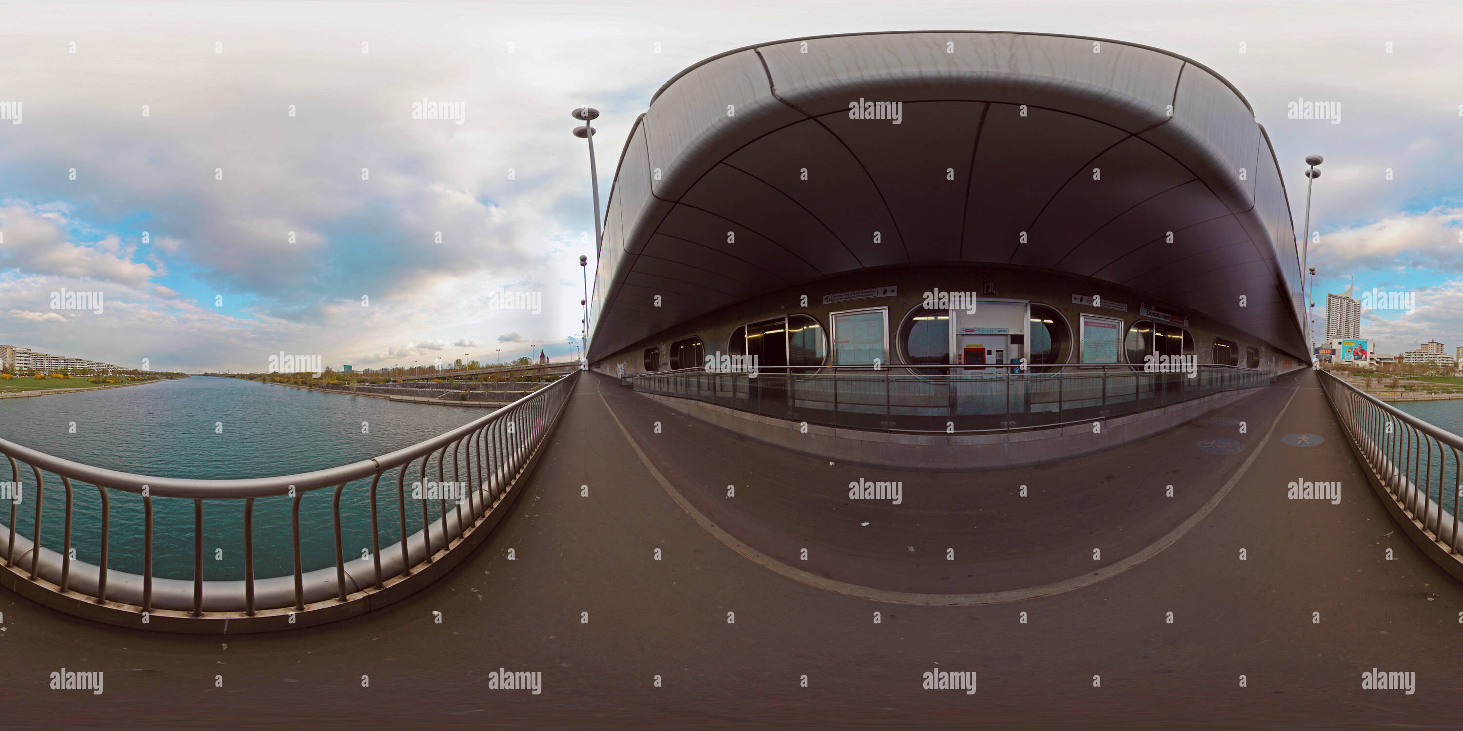 Empire bridge vienna hi-res stock photography and images - Alamy