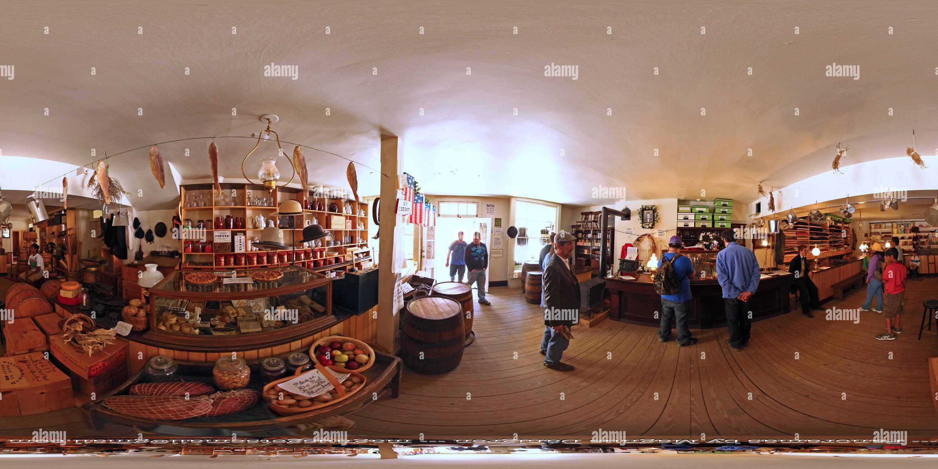 360° view of Dry Goods Store Interior - Alamy