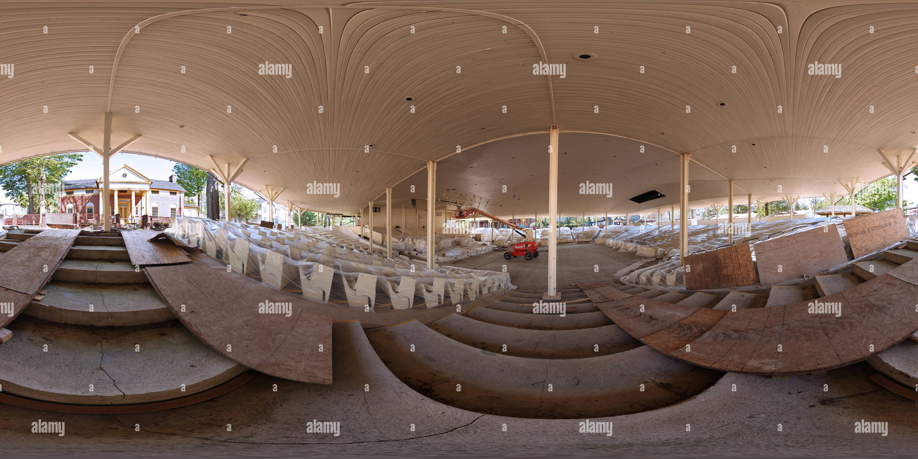 360° view of Painting Amphitheater Ceiling - Alamy