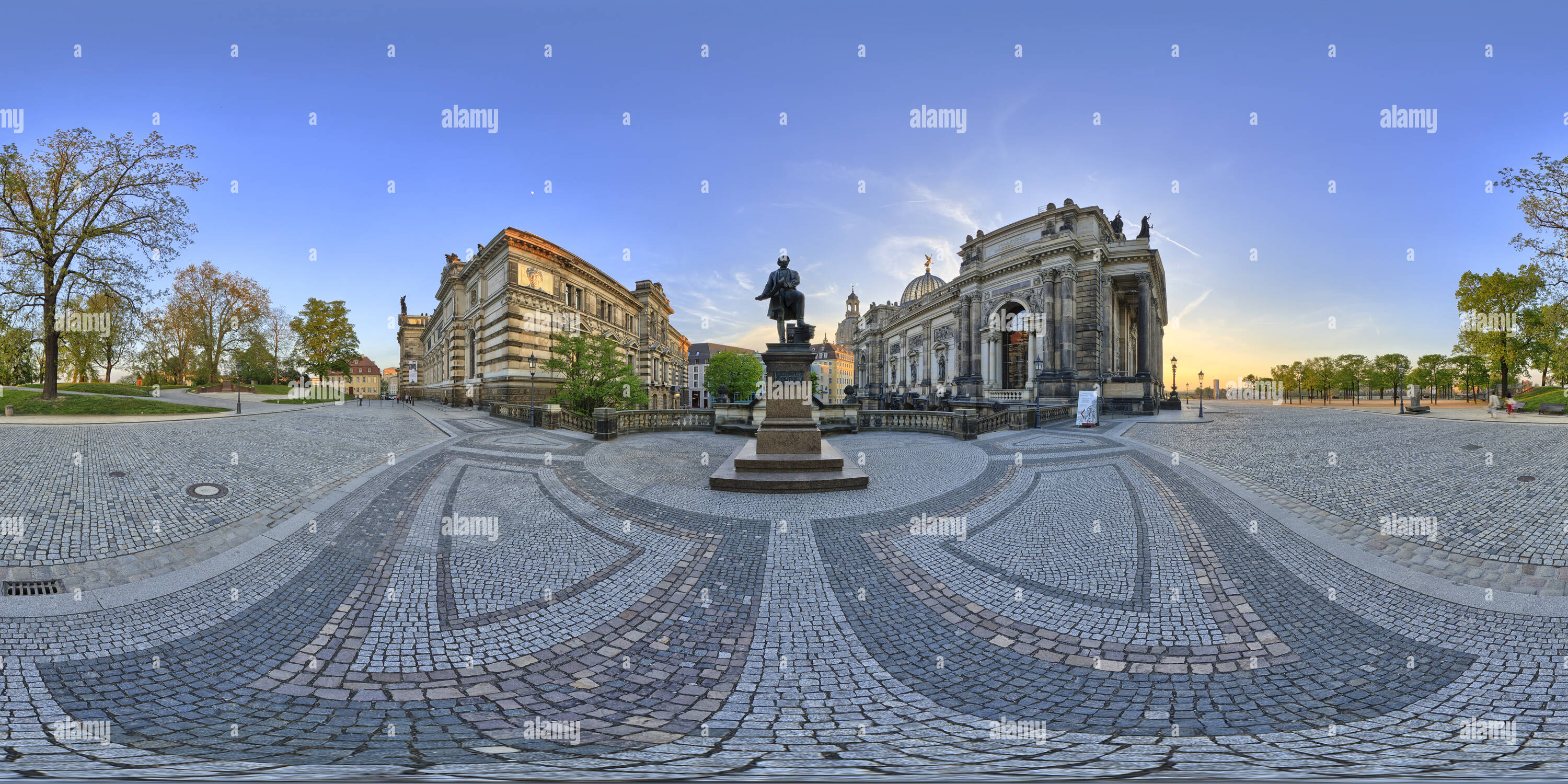 360° view of Dresden - Georg-Treu-Platz und Brühlsche Terrasse - Alamy