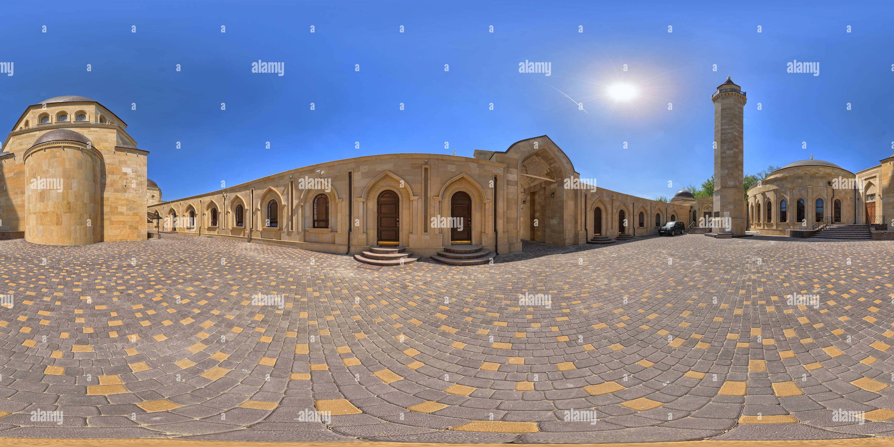 360° view of Ar-Rahma Mosque (courtyard - Alamy