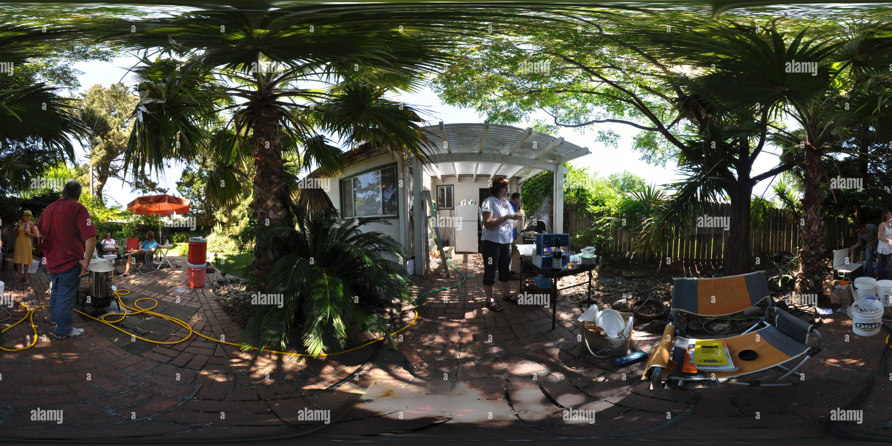 360° view of Backyard Brewing in Action - Alamy
