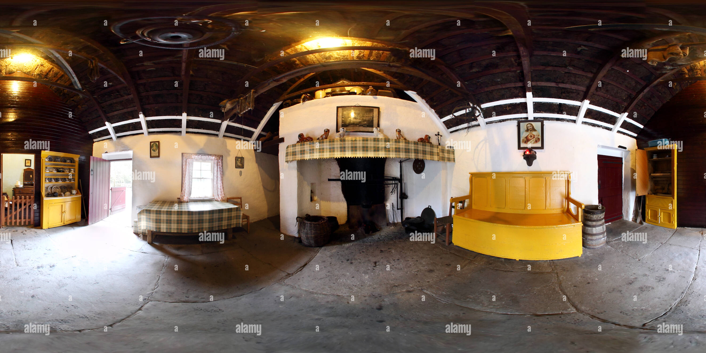 360° view of Traditional Loop Head Cottage - Alamy 360° view of Traditional Loop Head Cottage - Alamy