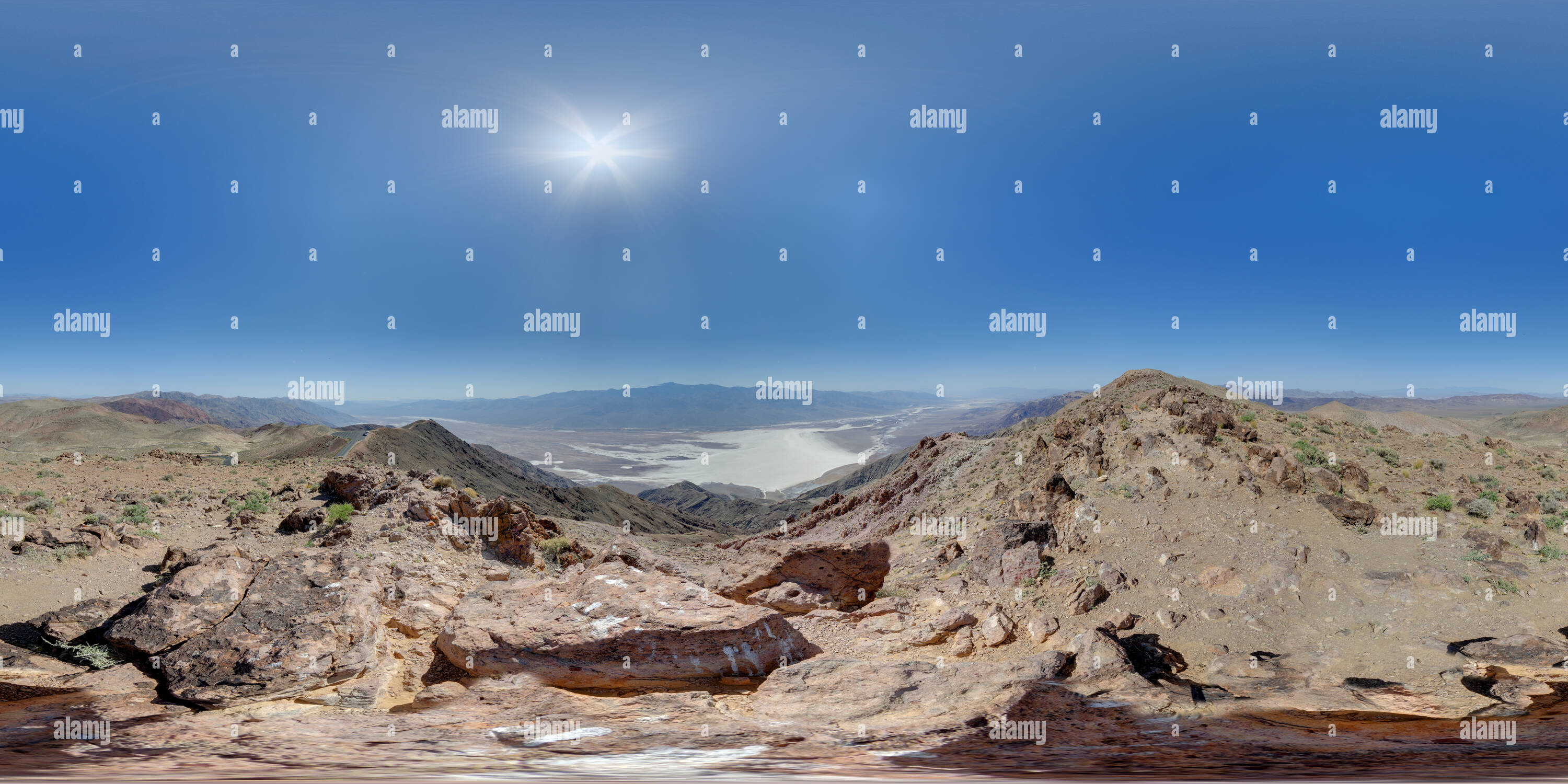 360° view of Death Valley Dantes View Mountaintop - Alamy