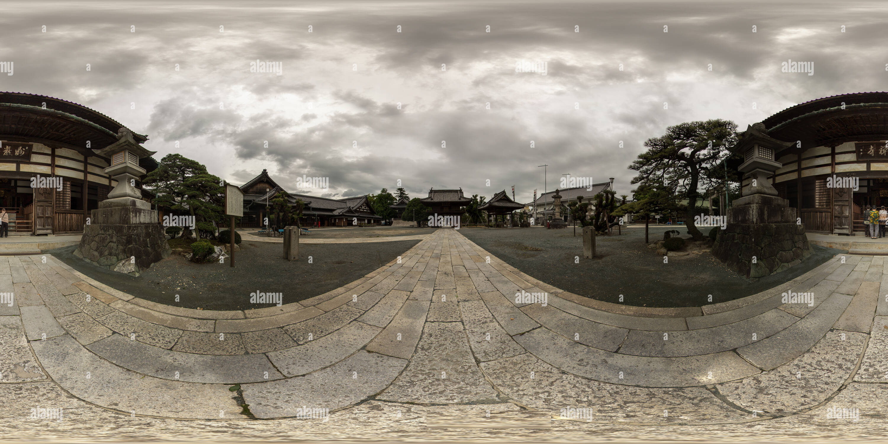 Toyokawa hi-res stock photography and images - Alamy