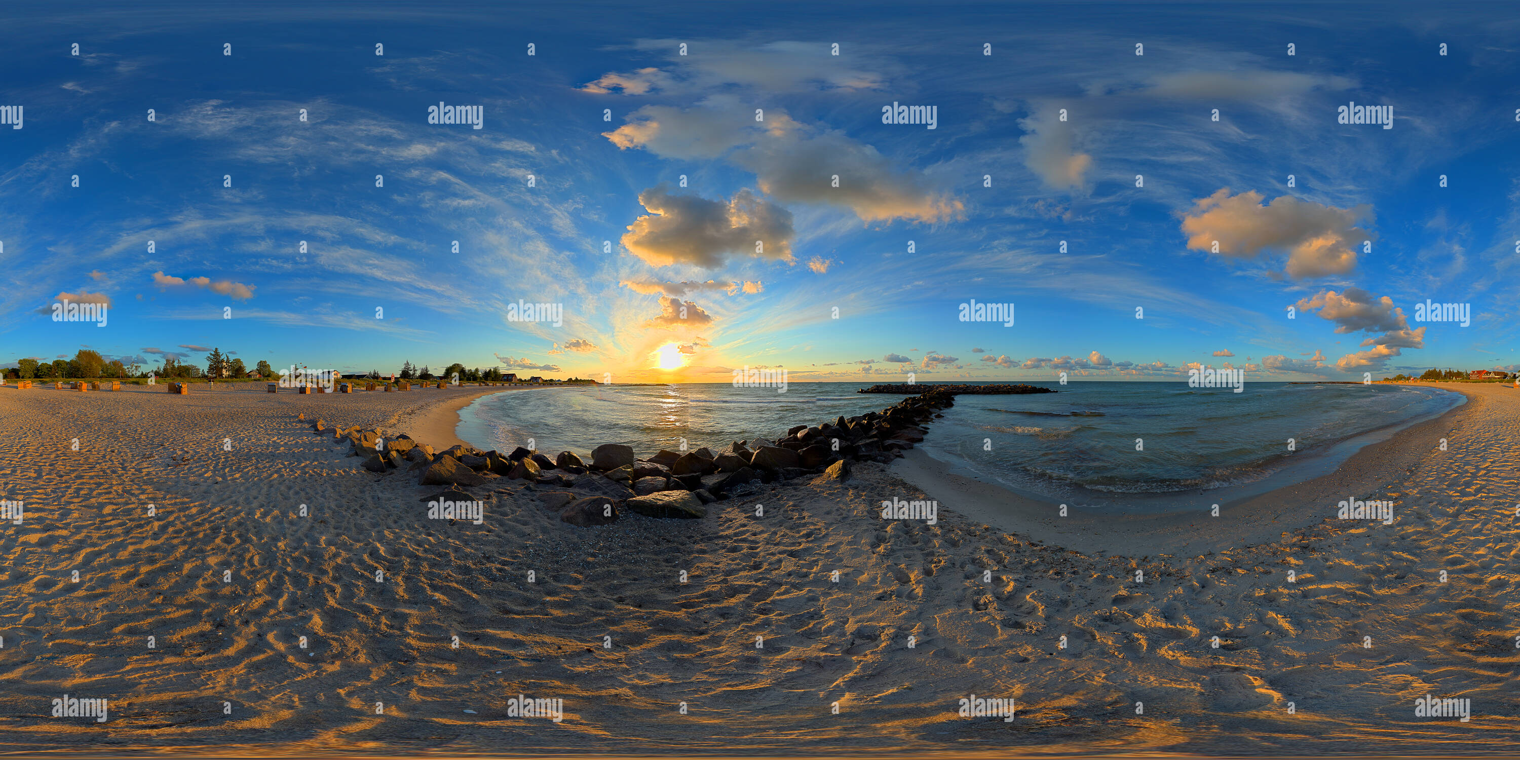 360° view of -Kalifornien- Strand am Abend - Alamy