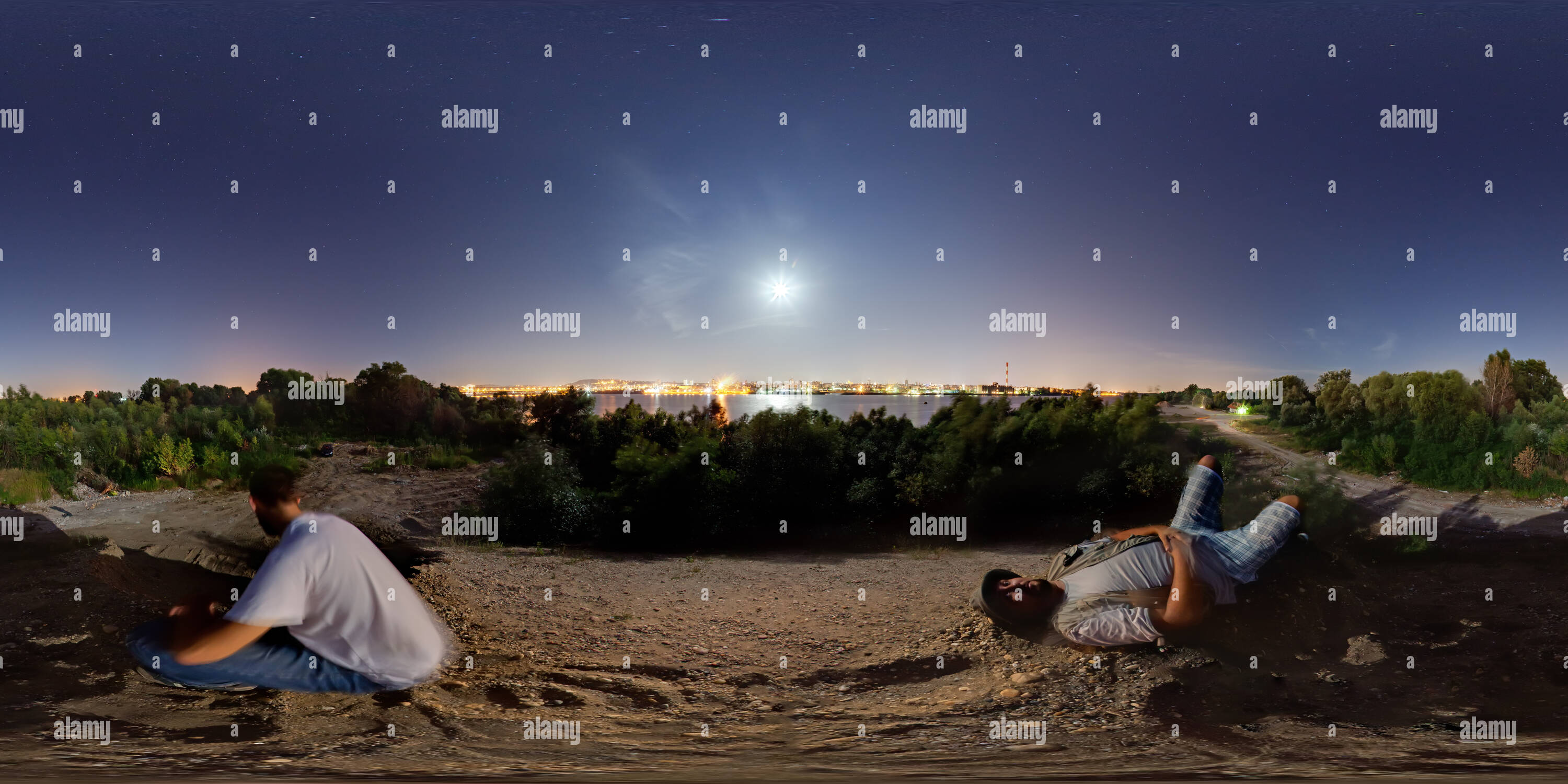 360° view of Night of the full moon - Alamy