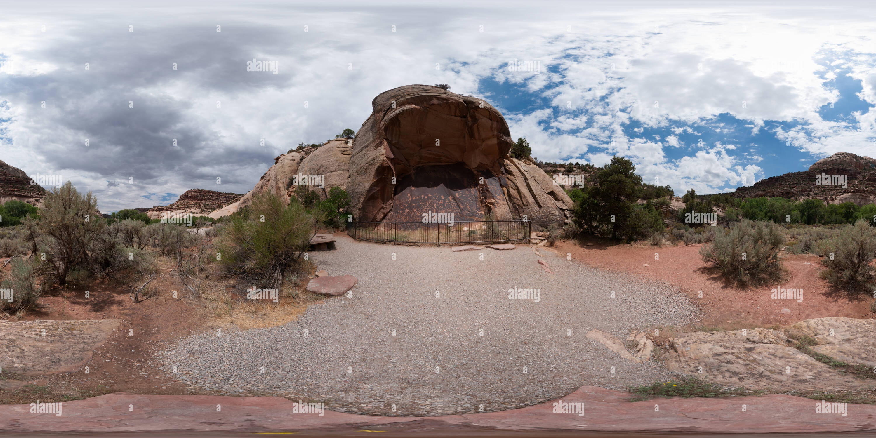 360° view of Newspaper Rock, Indian Creek Canyon, Utah - Alamy