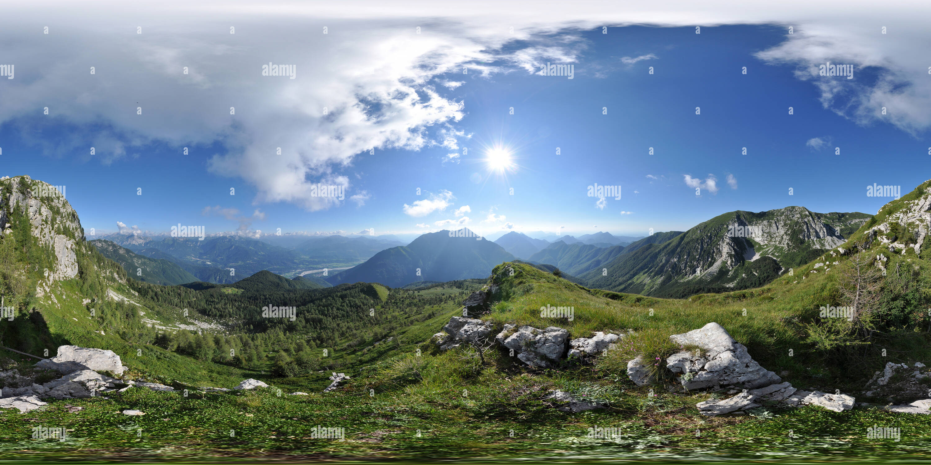 360° view of Cresta del monte Burlat - Alamy
