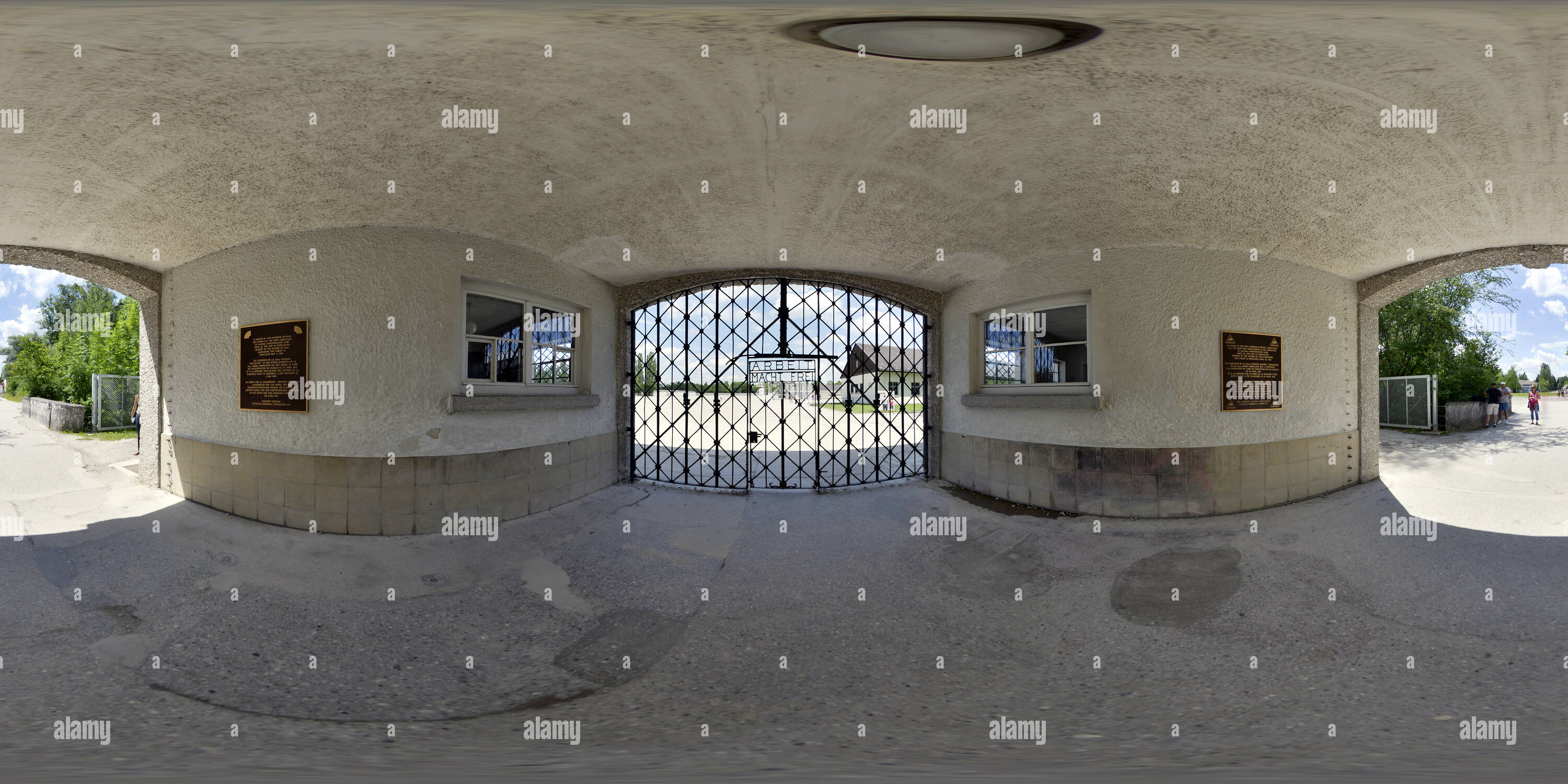 360° view of Dachau Concentration Camp Gate ARBEIT MACHT FREI - Alamy
