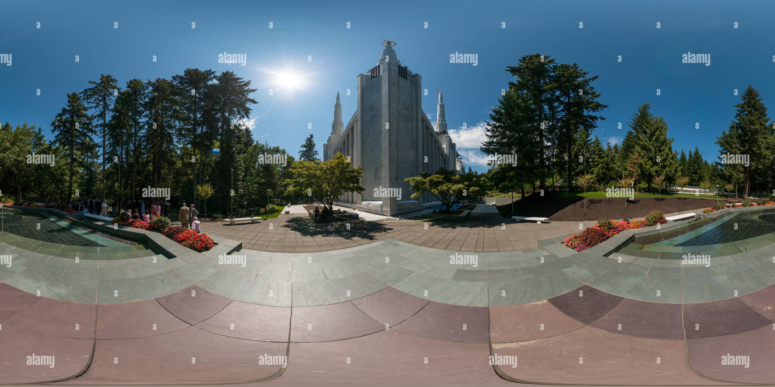 360° view of Portland LDS Temple, Lake Oswego, Oregon USA - Alamy