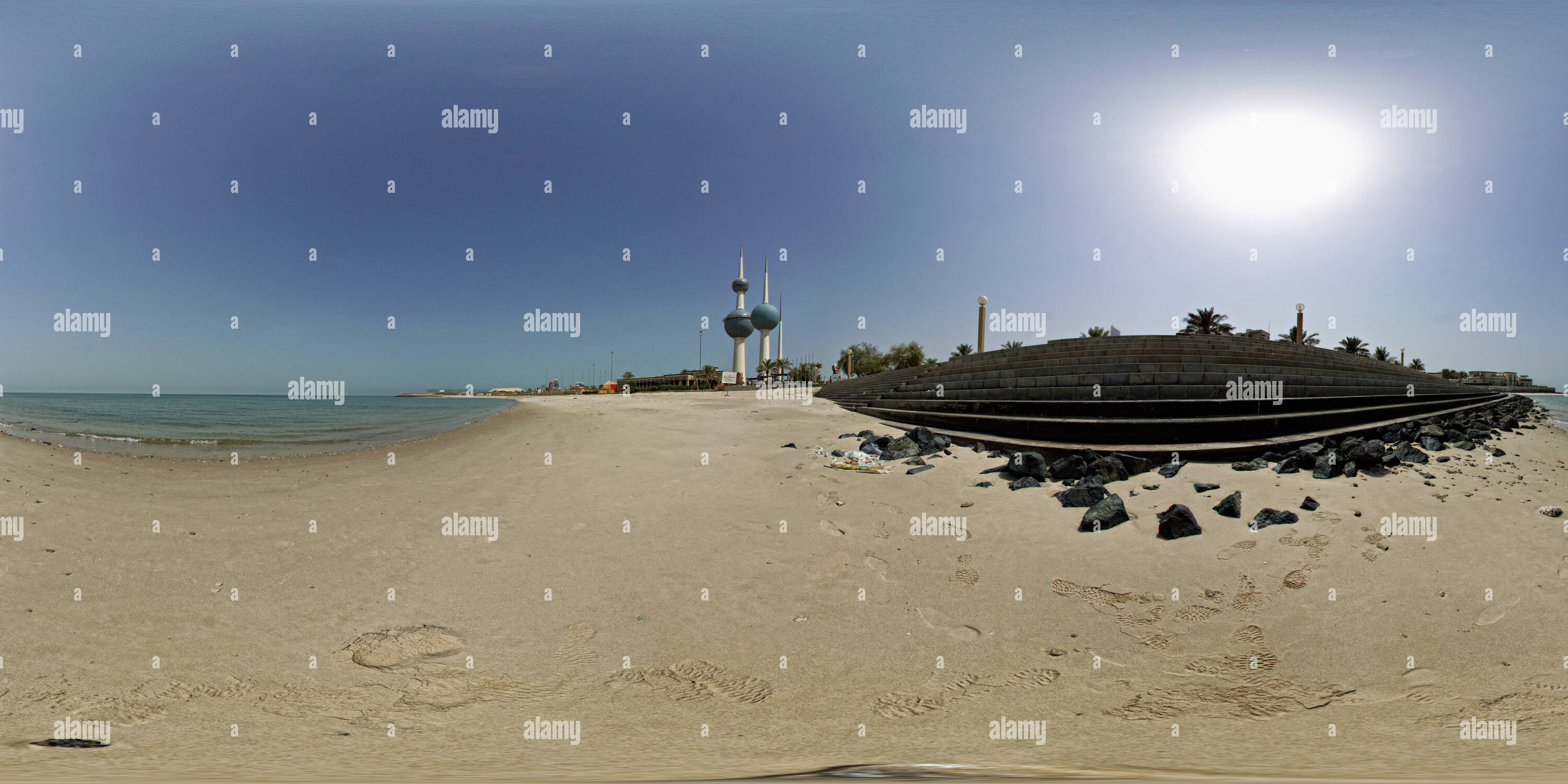 360° view of Kuwait Towers Seaside - Alamy