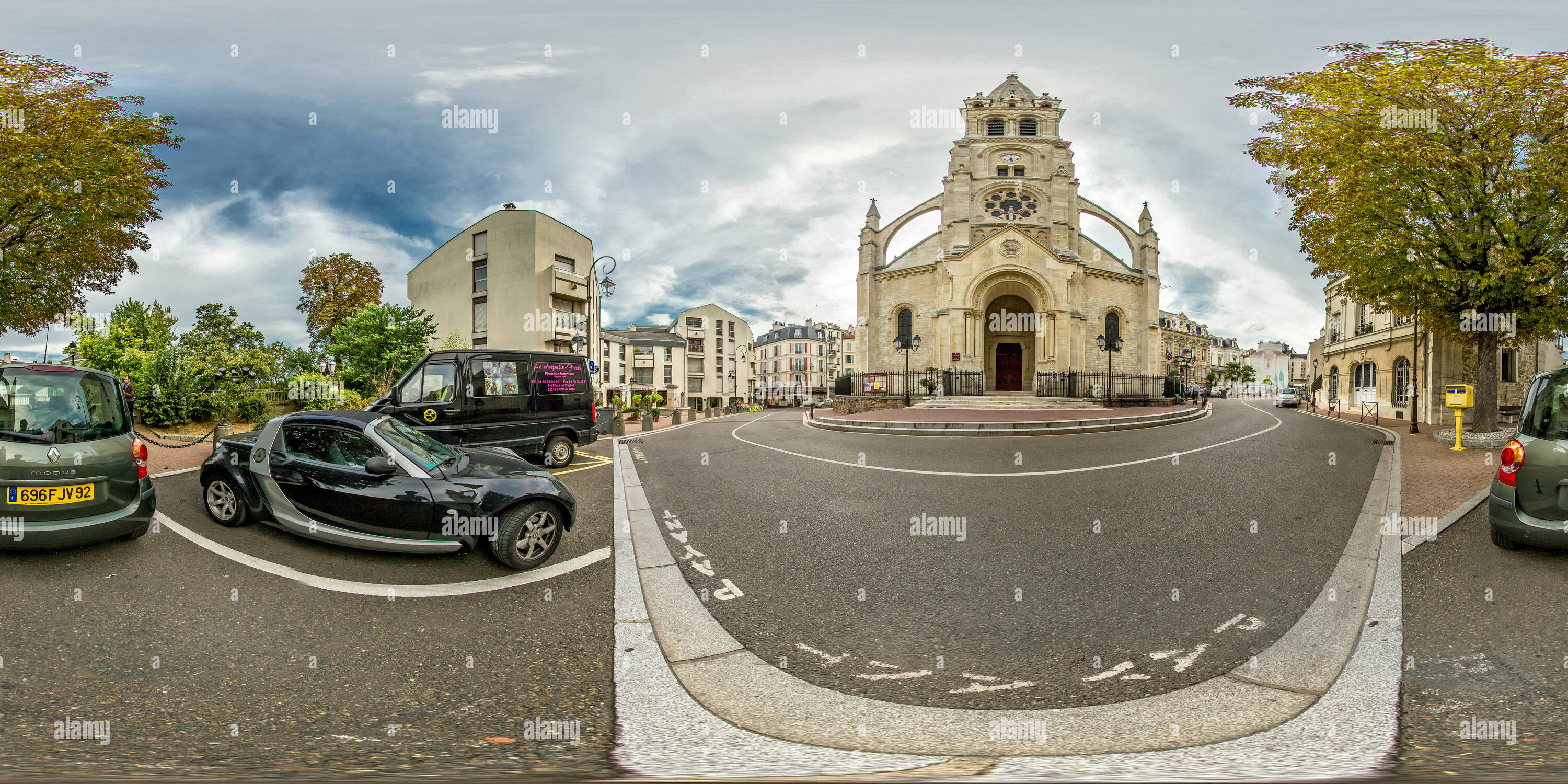 360° view of St-Cloud, église St-Clodoald - Alamy