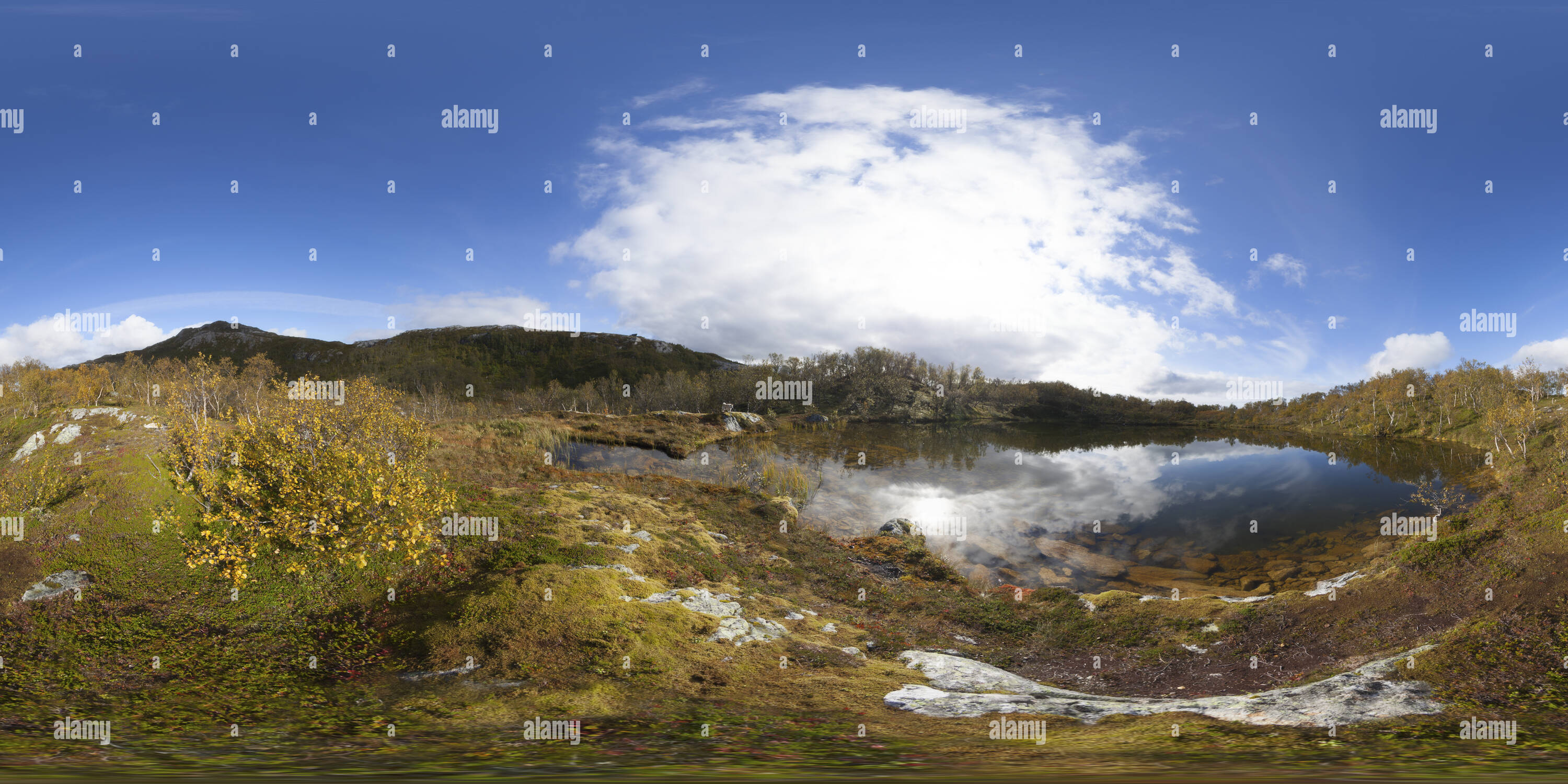 360° view of Mountain Lake, Festvåg - Alamy