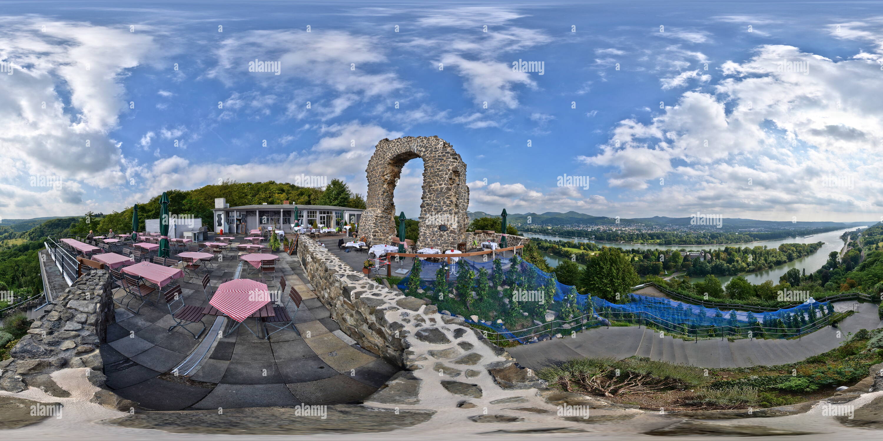 Rolandsbogen hi-res stock photography and images - Alamy