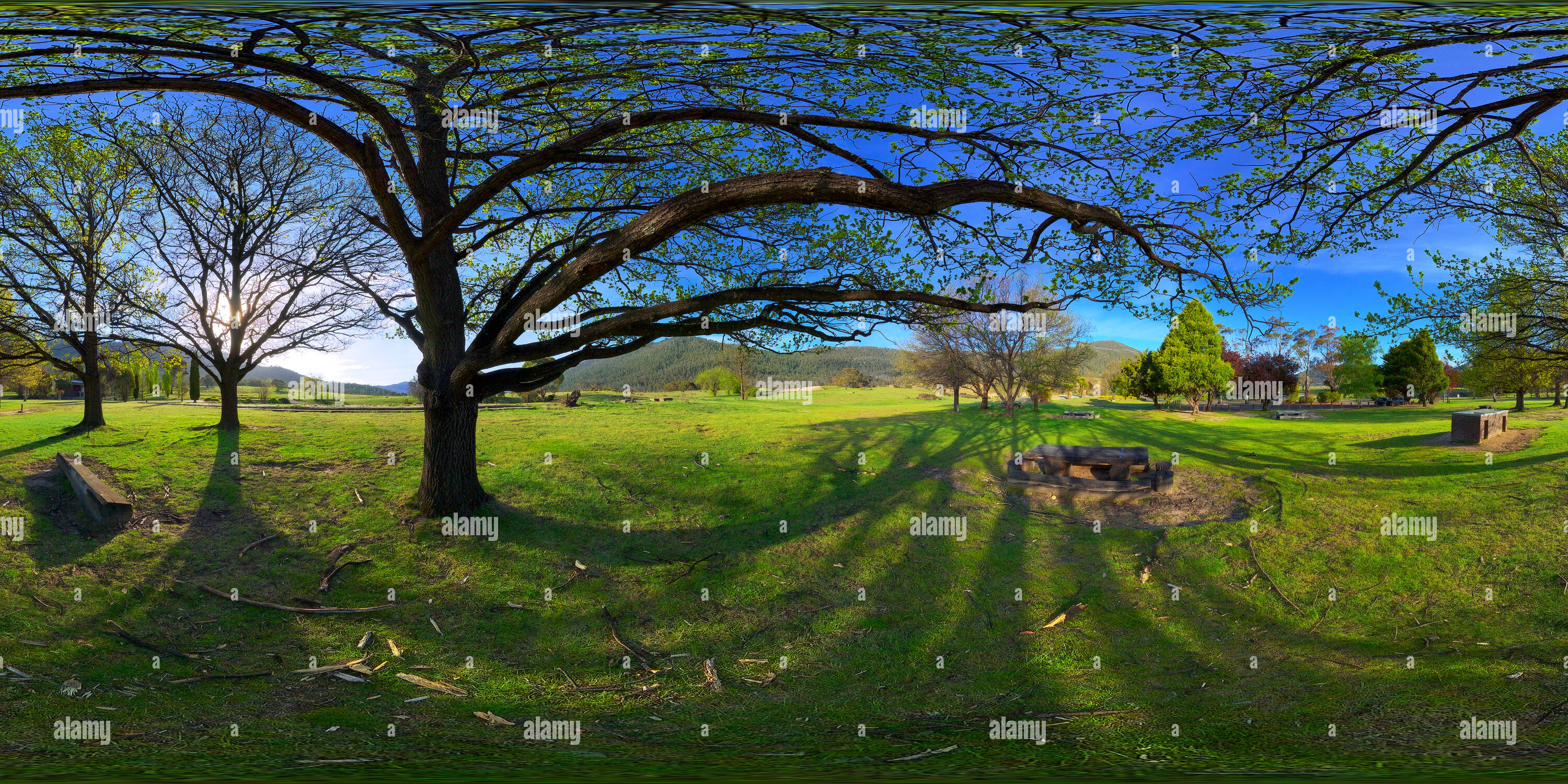 360° view of Namadgi NP - Orroral Tracking Station car park picnic area ...