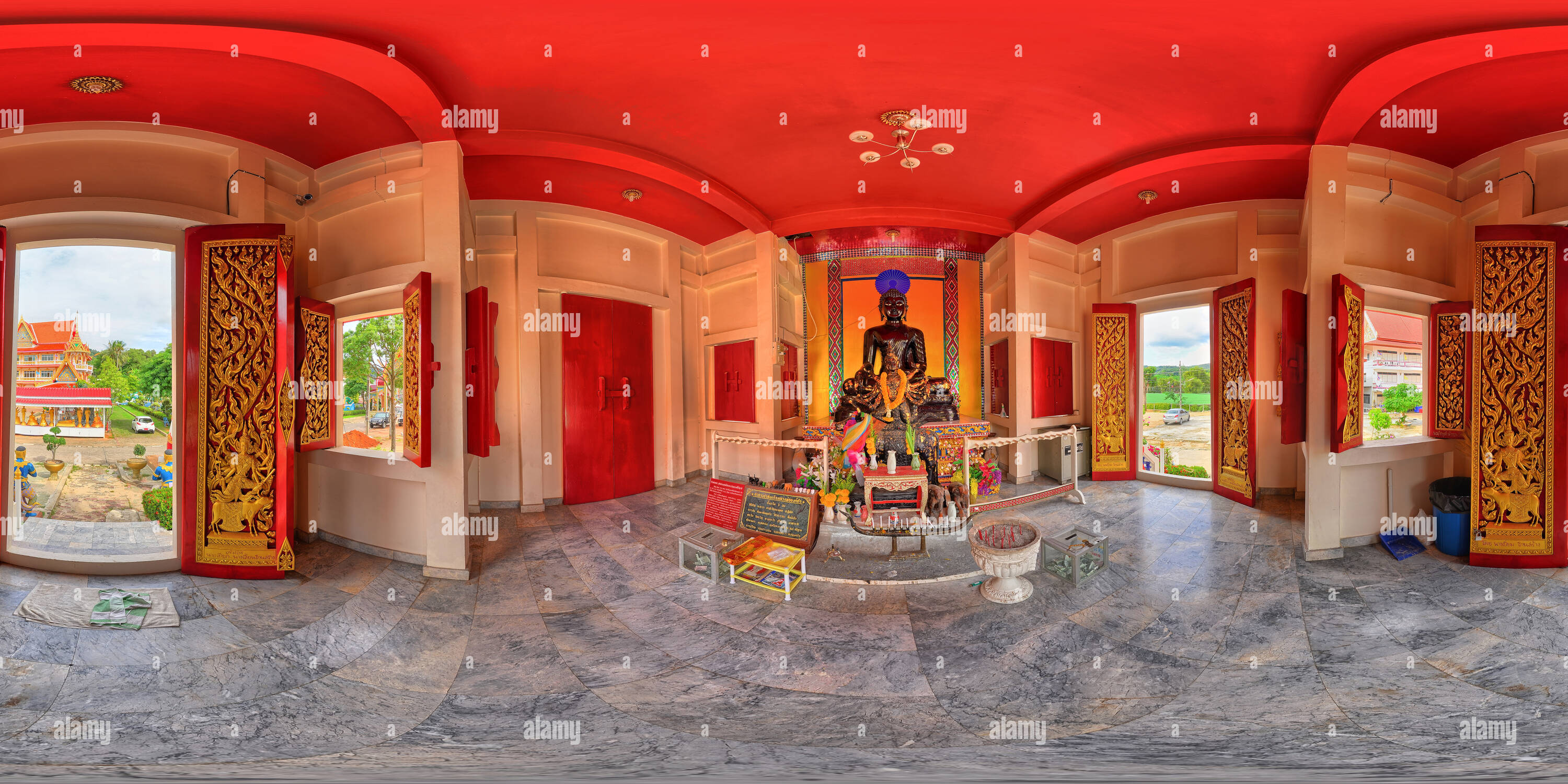 360° view of Sapphire Buddha in Karon Temple (Wat Suwan Khiri Khet ...