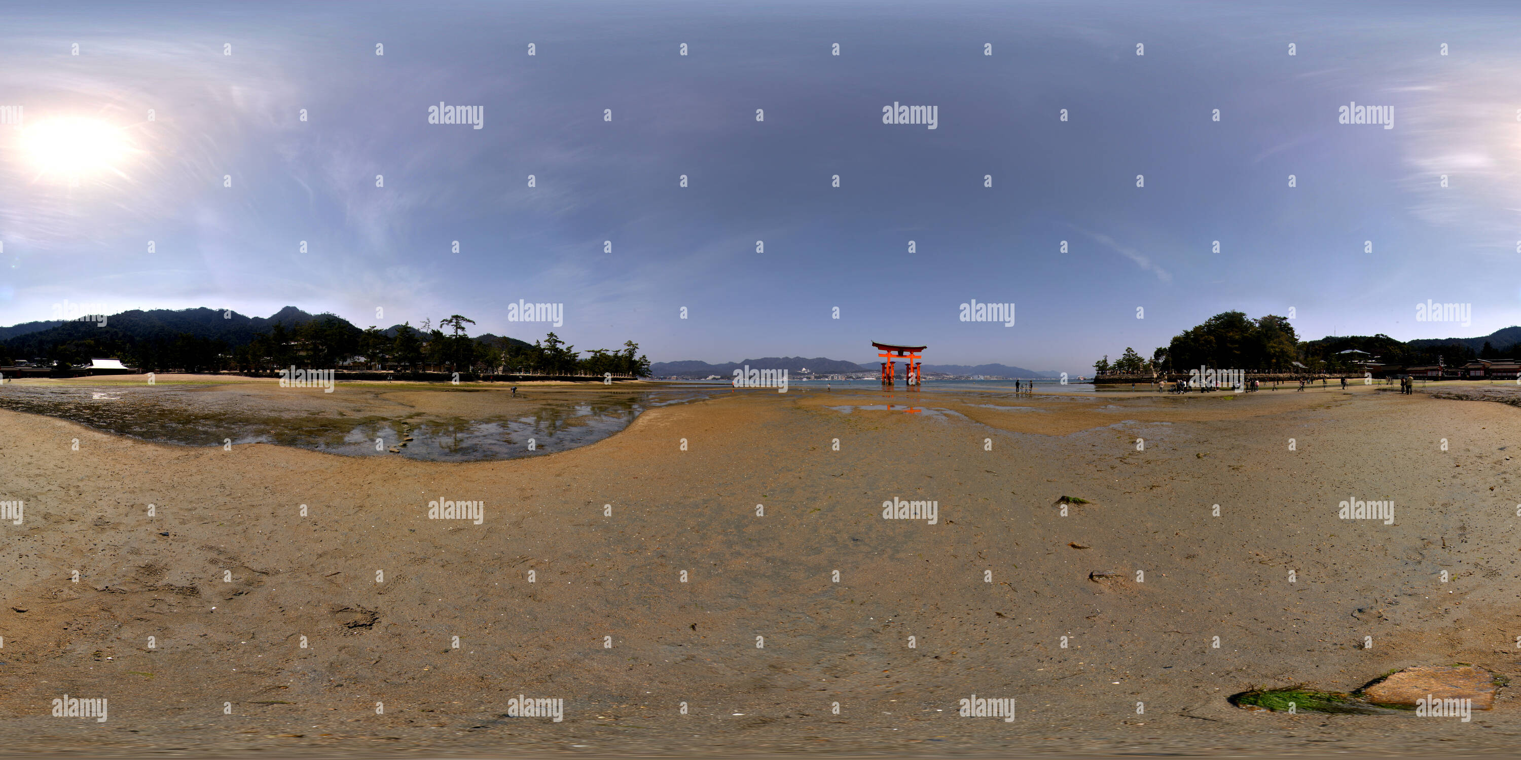 360° view of Japan, Itsukushima Shrine - Alamy