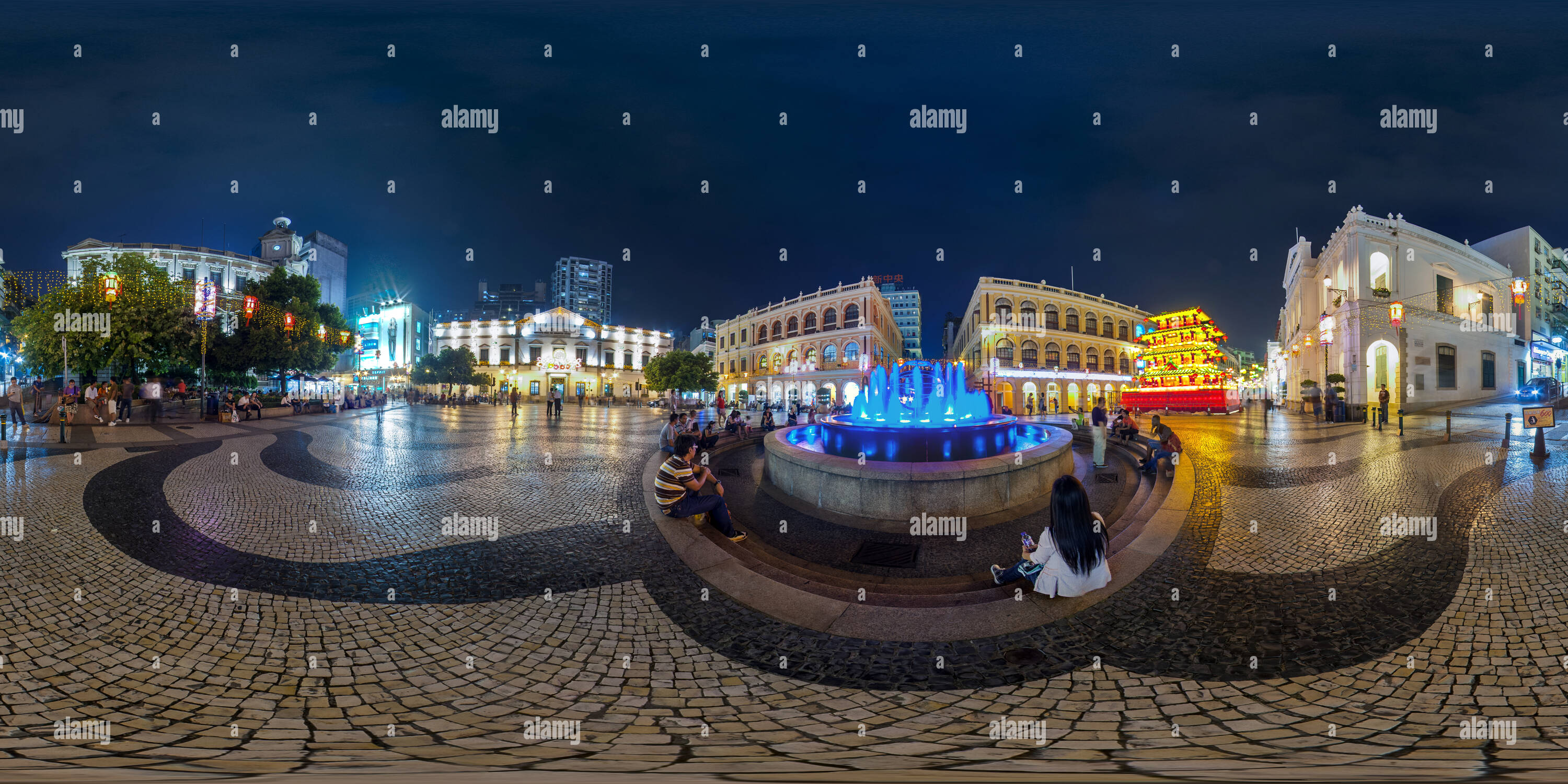 360° view of Senado Square Night - Alamy